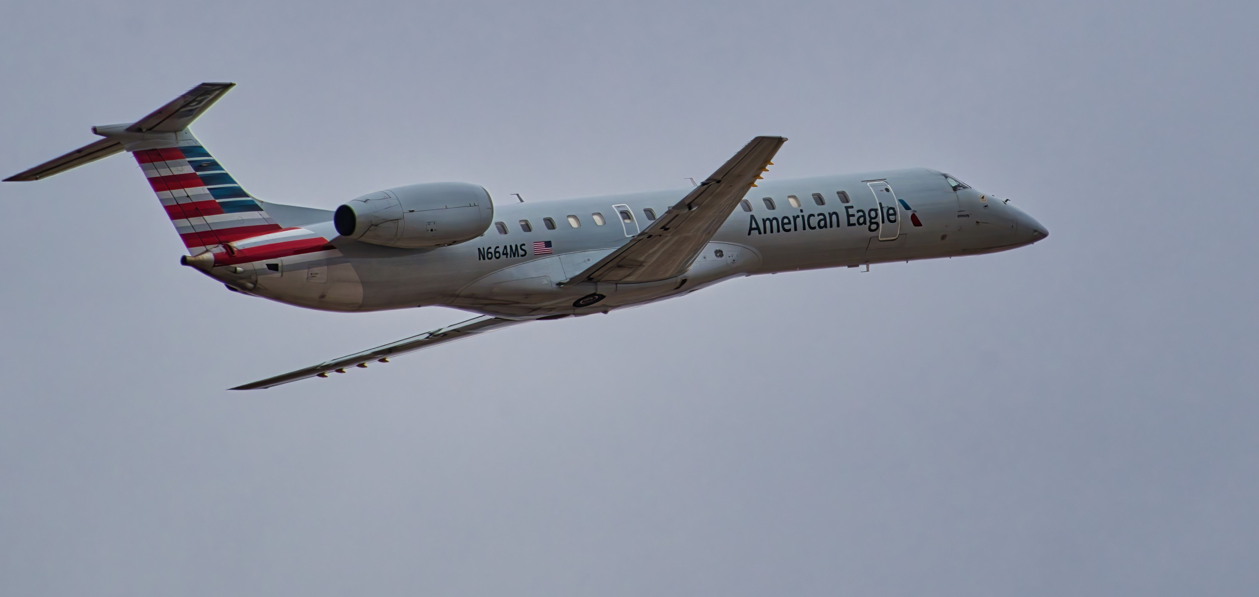 5 Cool Facts About The Embraer 145