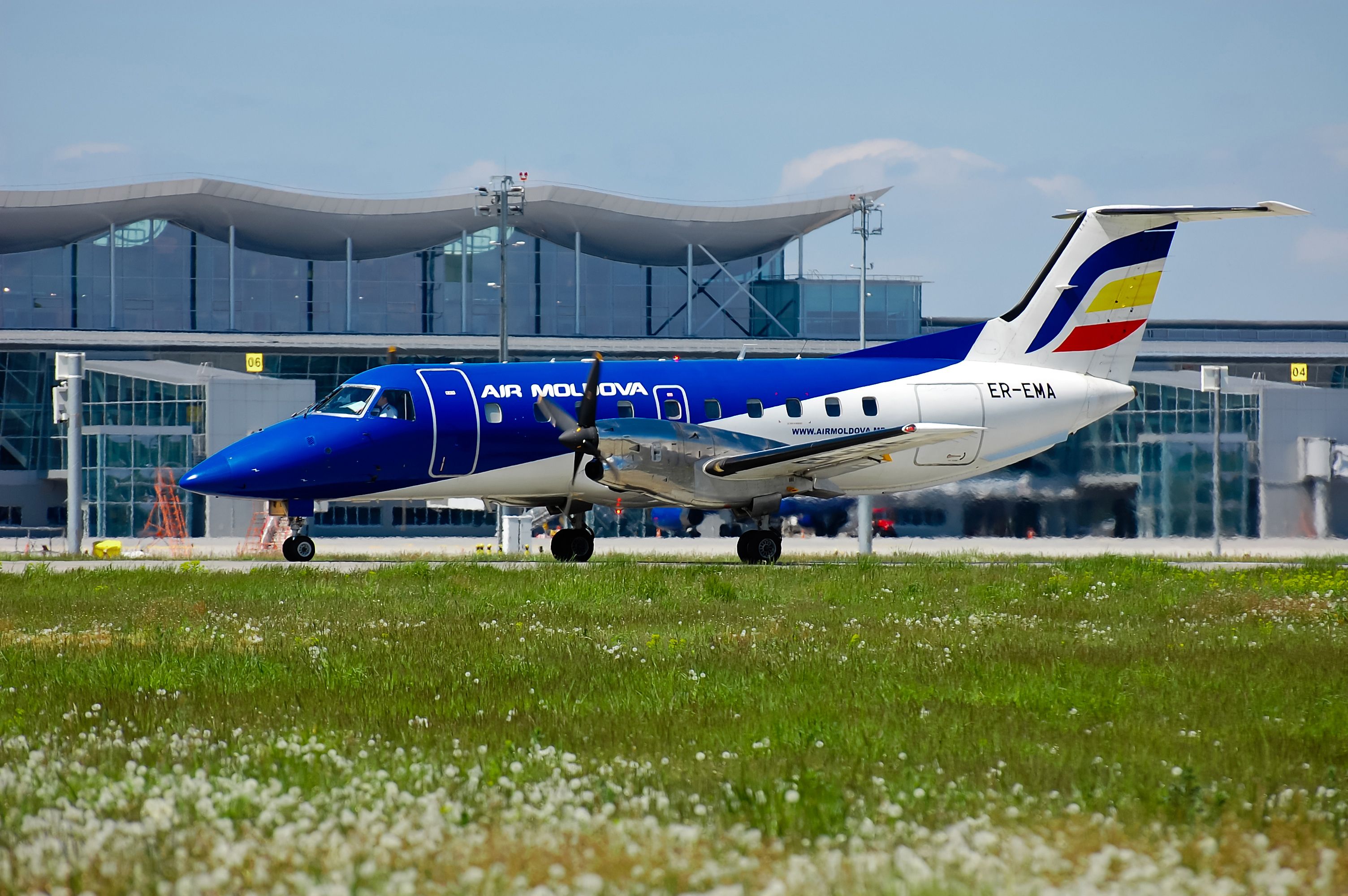 40 Years Of Flight: A History Of The Embraer EMB 120 Brasilia