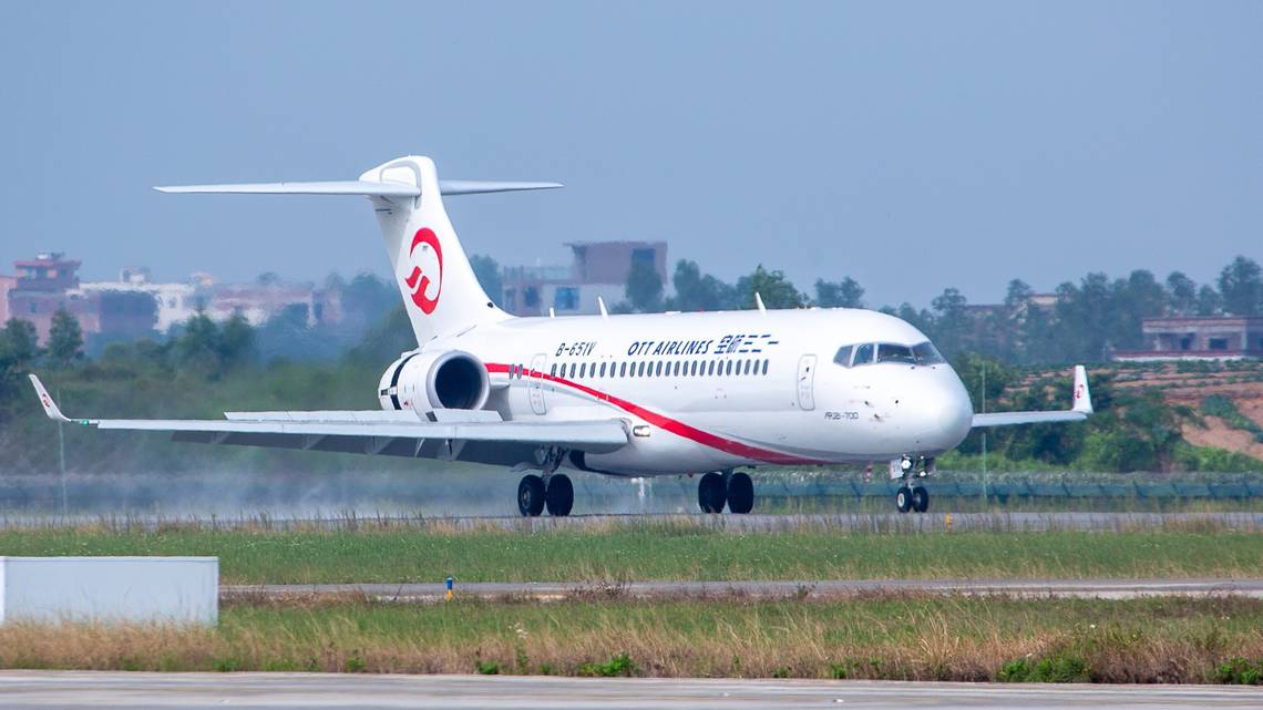 China's COMAC airplanes arrive in Vietnam for airshow | Pakistan Defence Forum