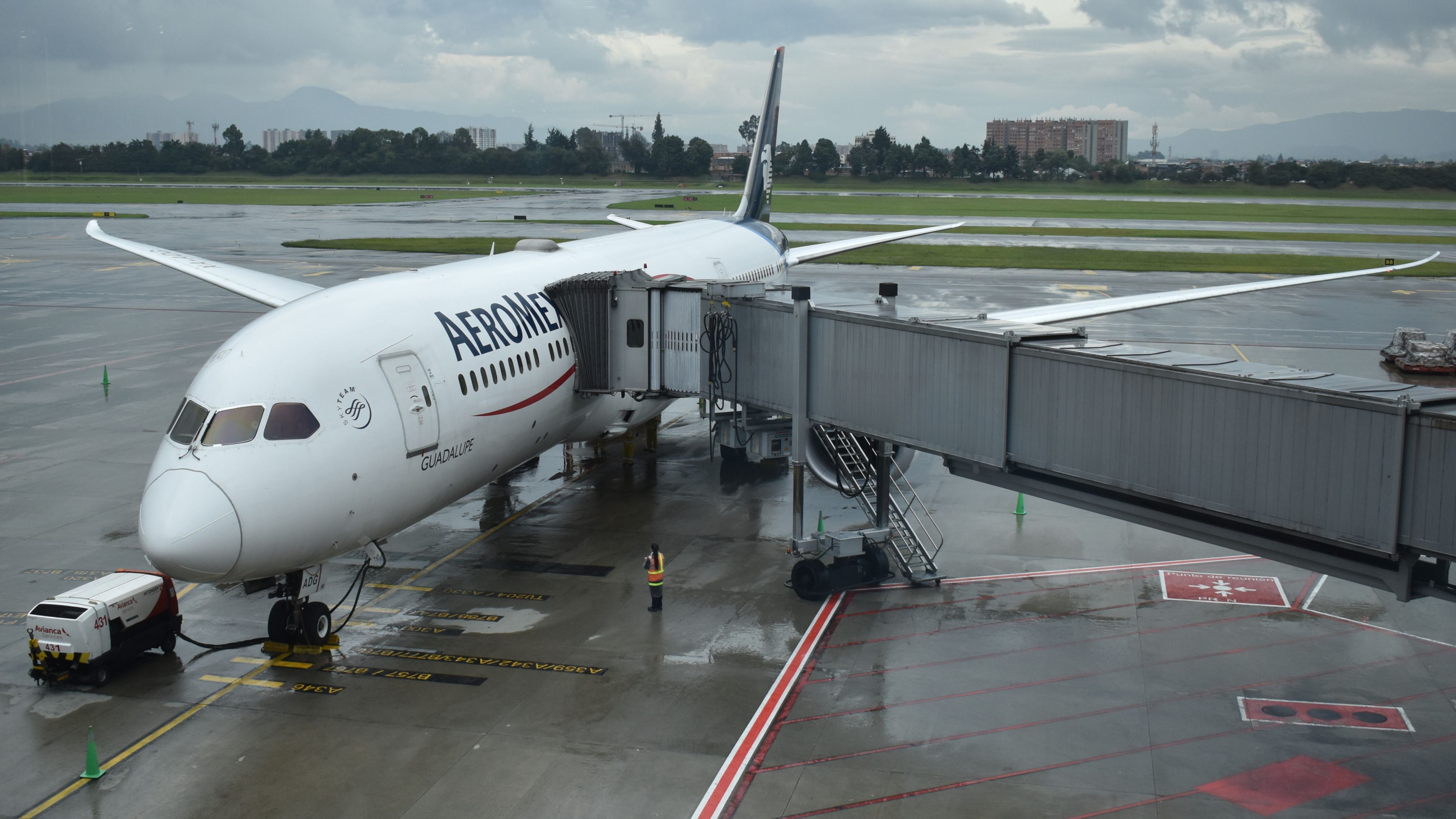 Mexico's Top 3 Airlines Aeromexico, Volaris & Viva Aerobus Reach 65.3 ...