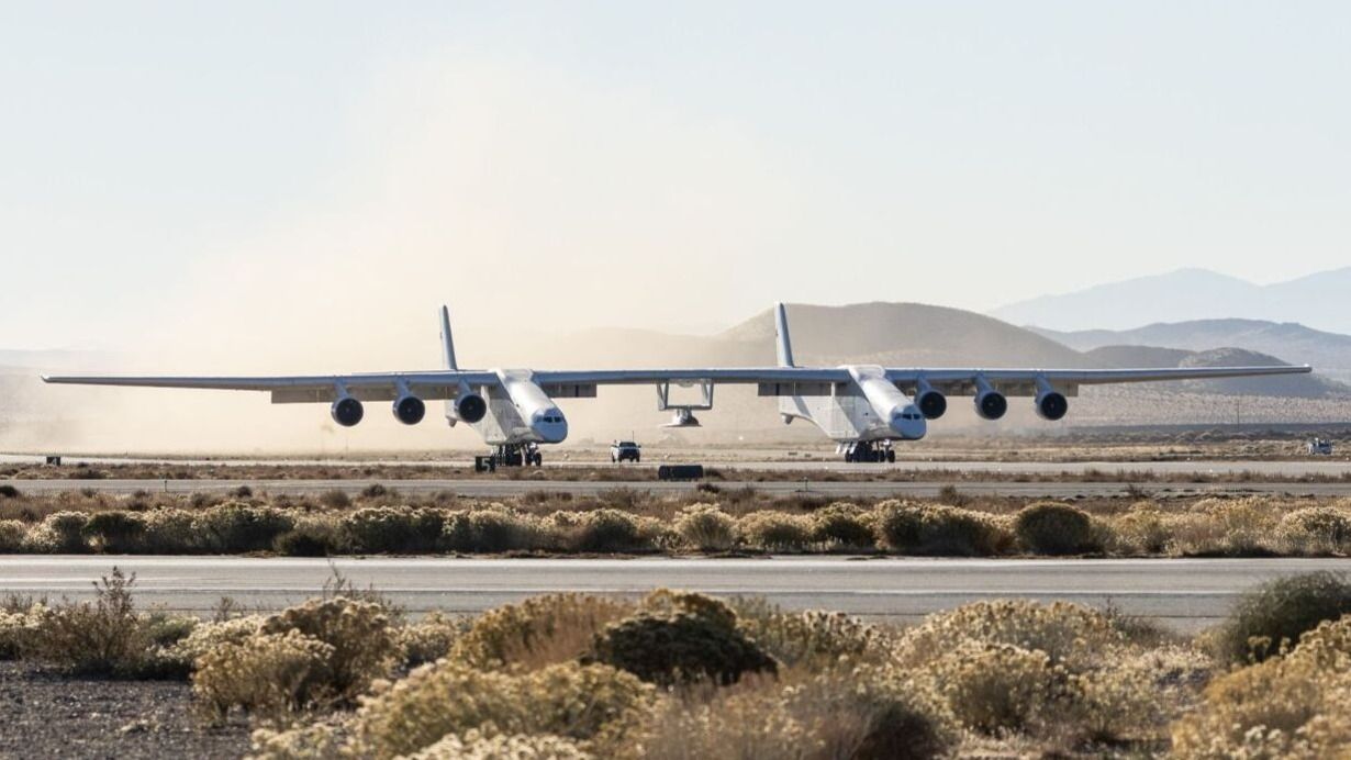 Cool: This Airplane Has The Biggest Wingspan In The World