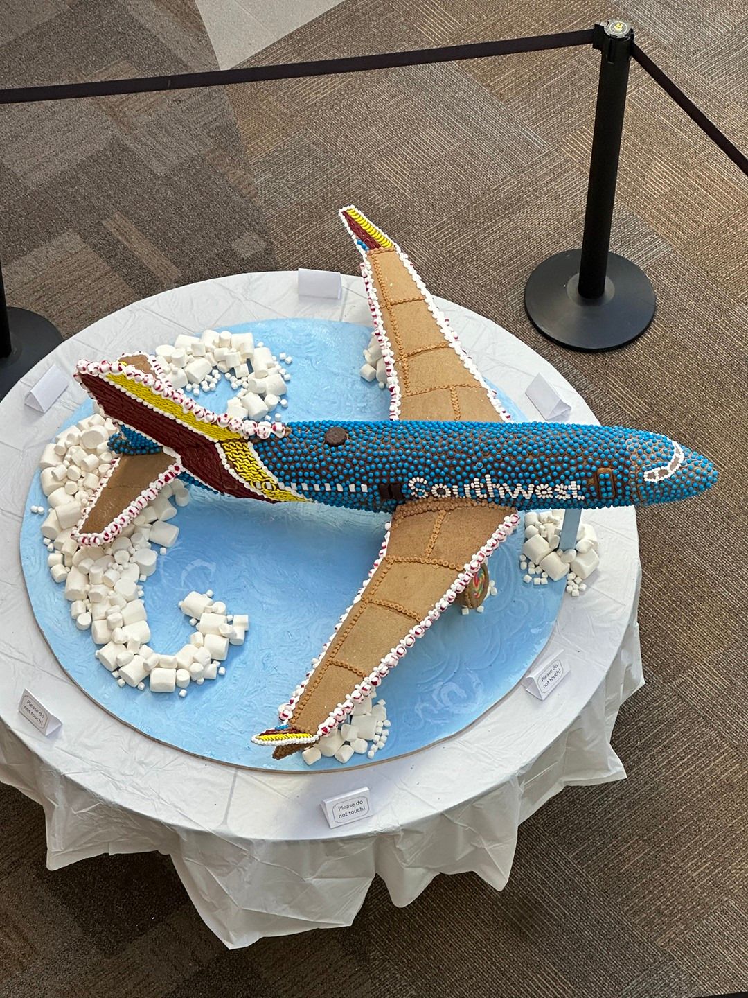 Gingerbread One: Southwest Airlines Staffer Puts 100 Hours Into ...
