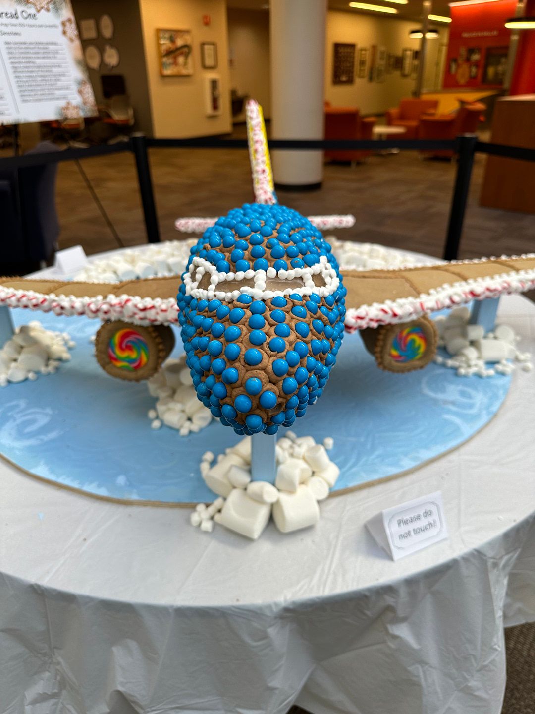 Gingerbread One: Southwest Airlines Staffer Puts 100 Hours Into ...