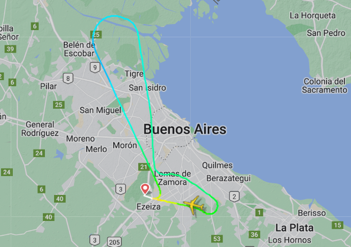 American Airlines Boeing 787 Struck By Lightning In Argentina