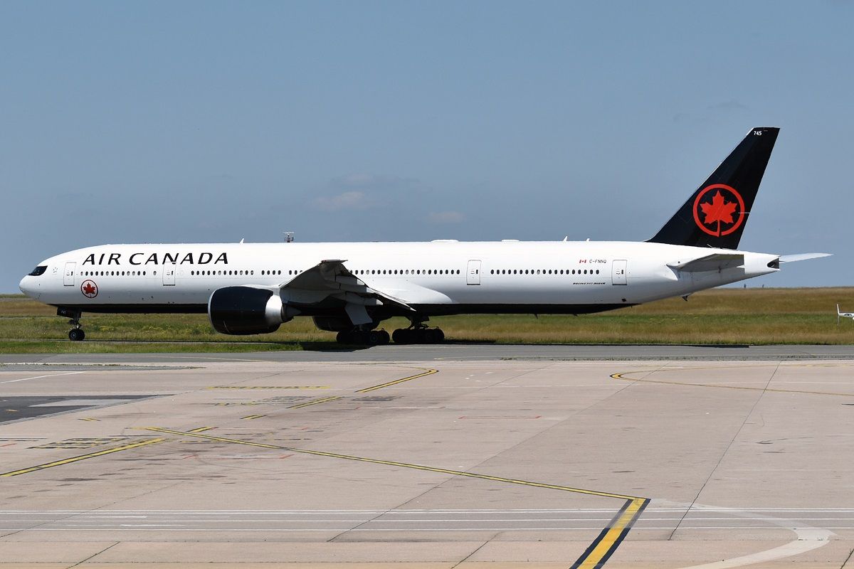 Sitting Comfortably? A Look At Air Canada’s Very High Capacity 450-Seat ...