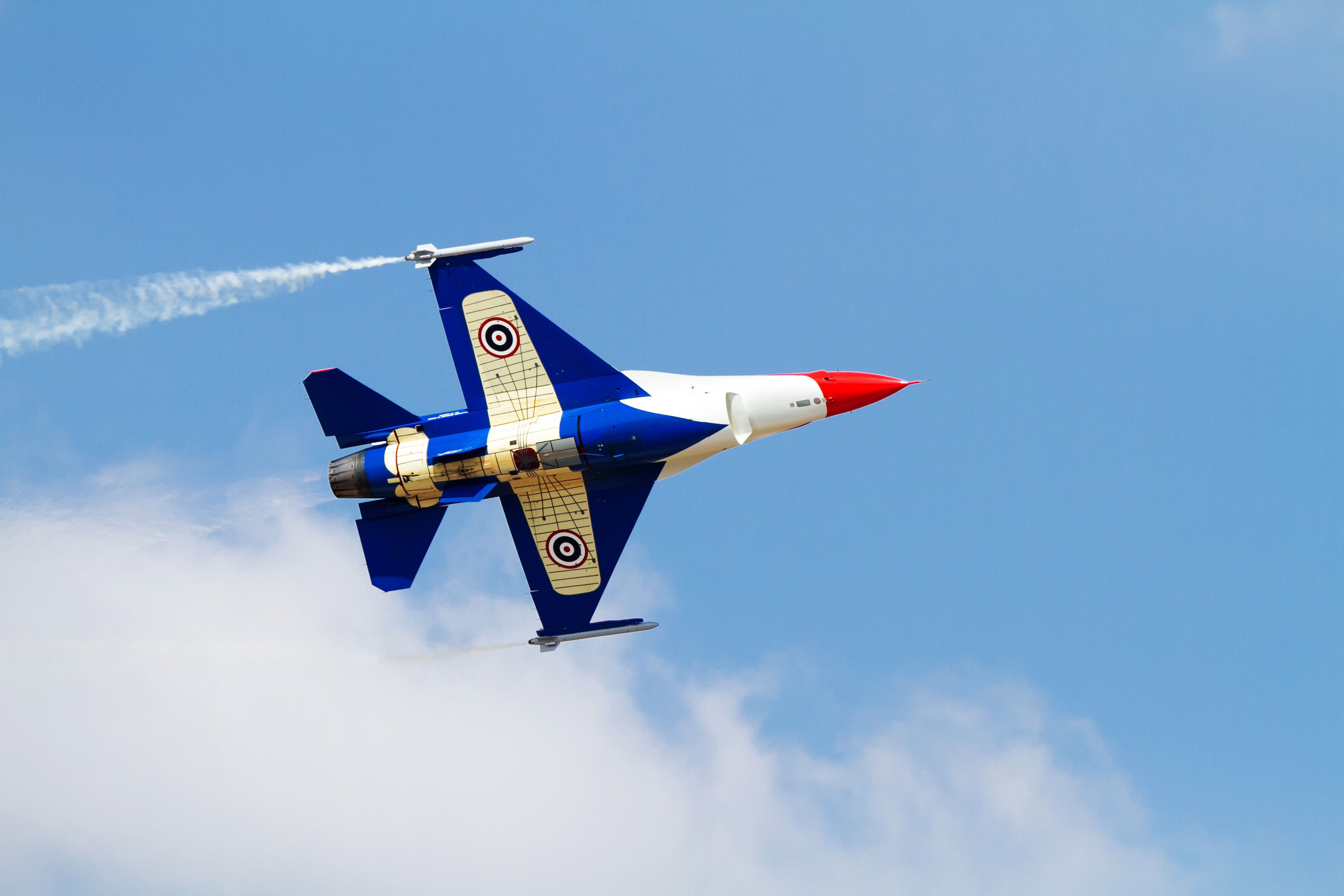 5 Awesome Military Aircraft Paint Jobs That Have To Be Seen To Be Believed