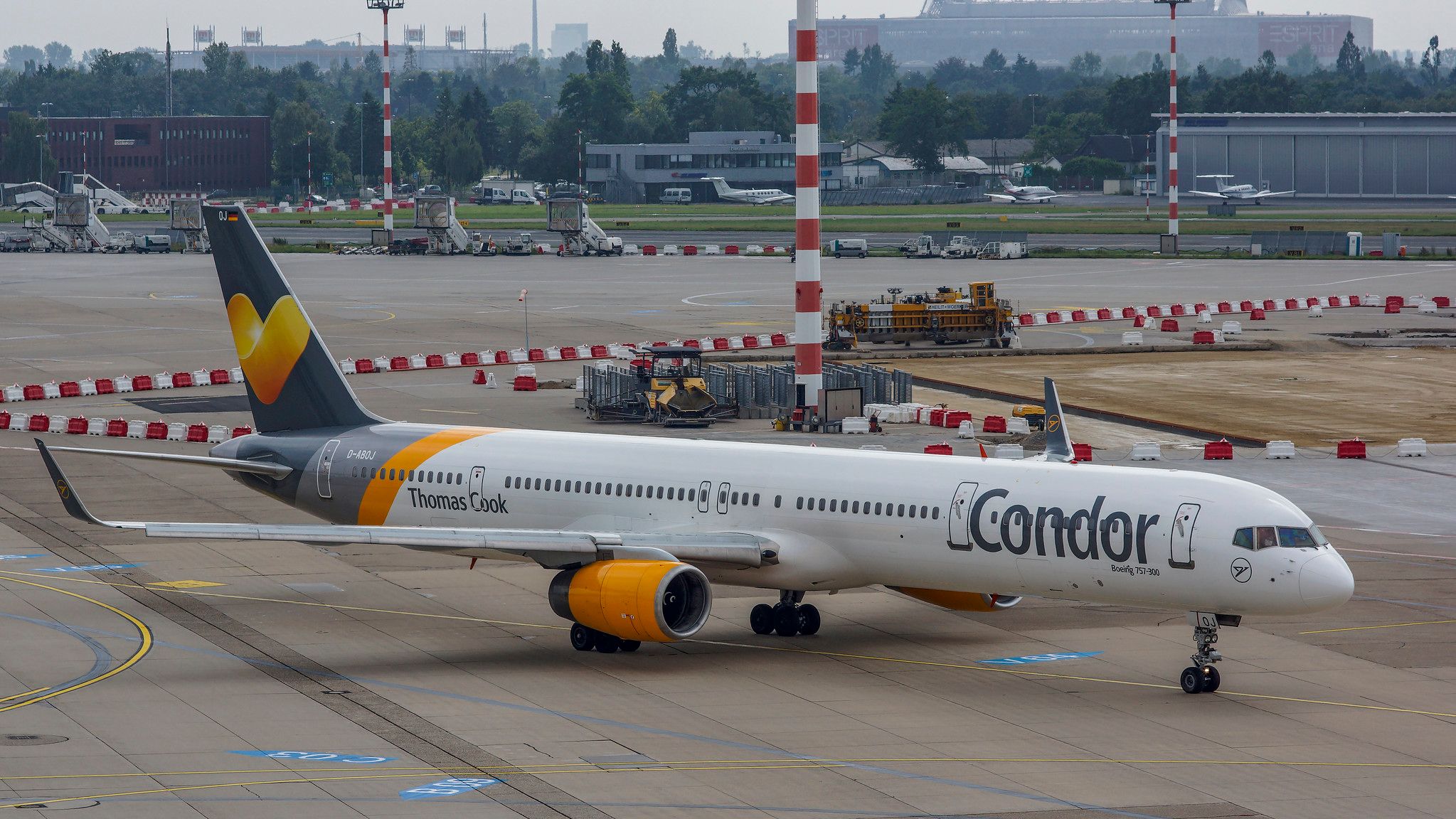 Flying Pencil: Where Is Condor Flying Its Boeing 757-300s In 2024?