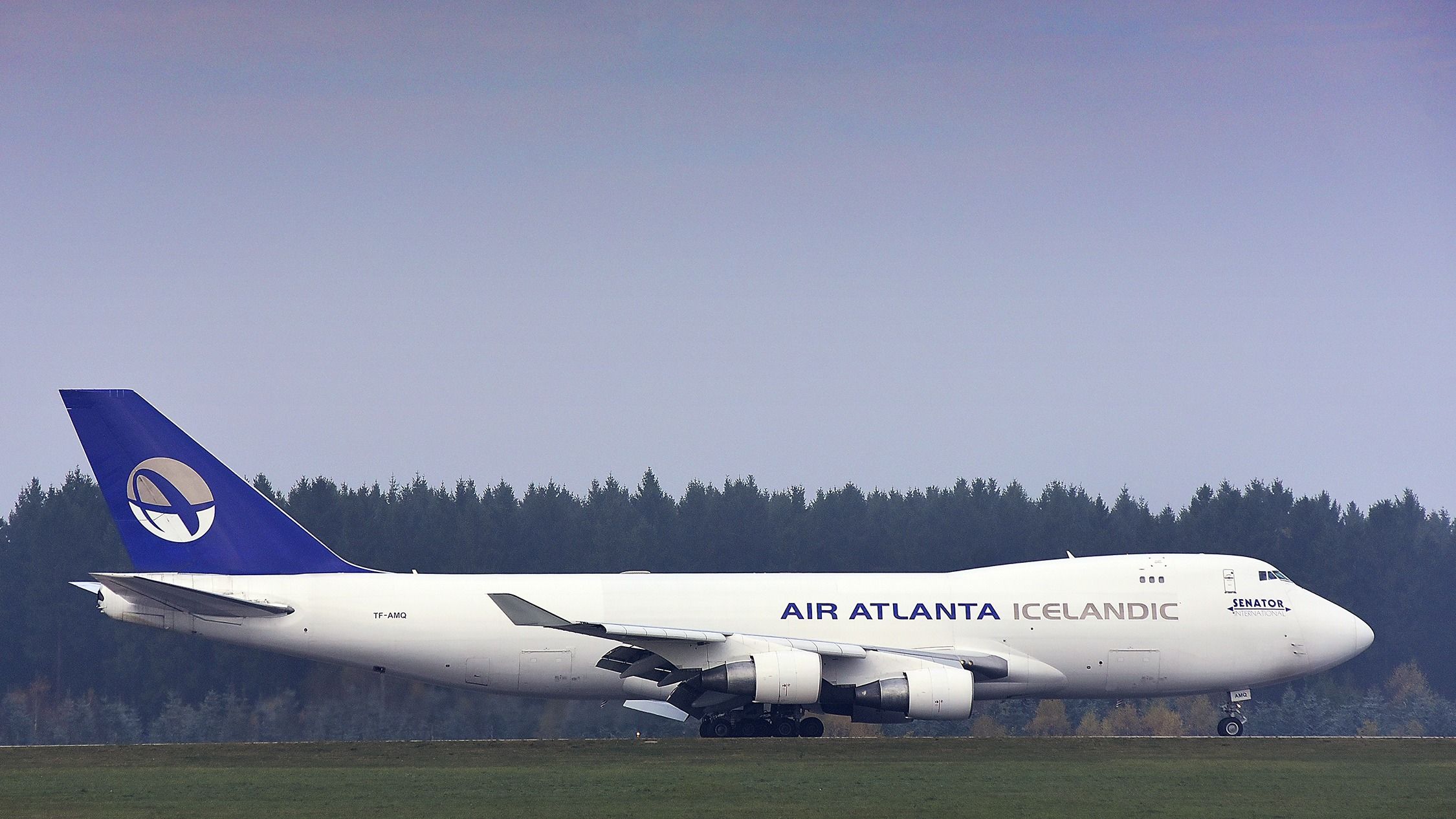 Boeing 747 Flies Across The Atlantic After Frankfurt Hahn Airport Tail ...
