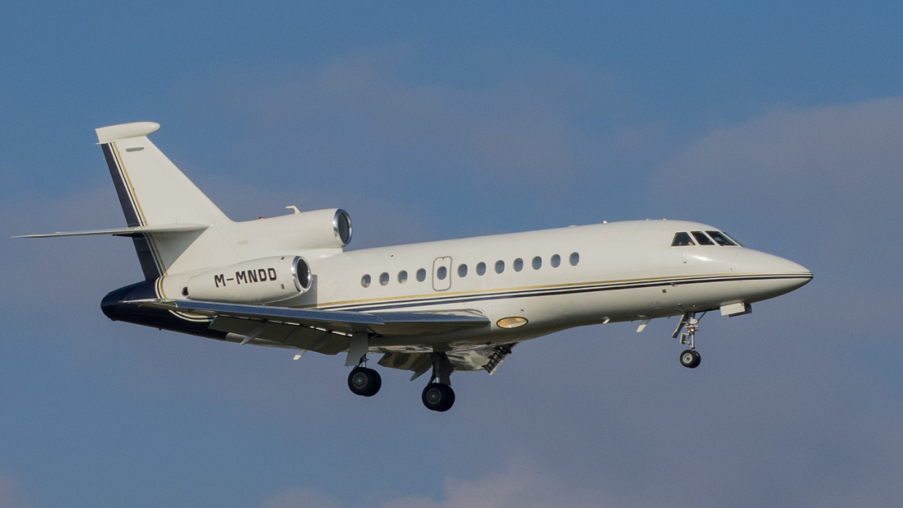 Travel Like Taylor Swift: Inside Blue Diamond's $140k Private Jet ...