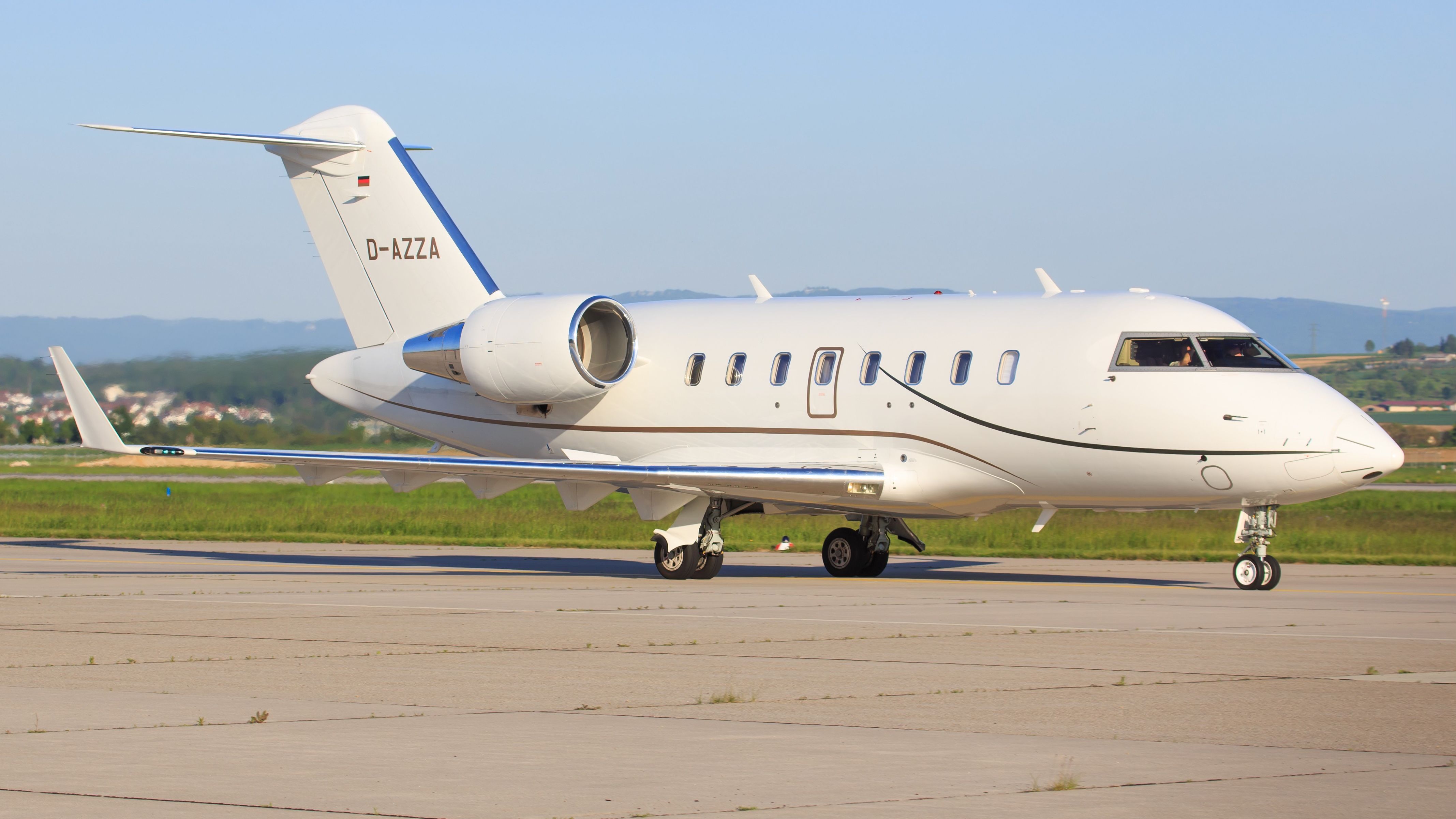 Bill Lear Concept: A Guide To The Bombardier Challenger 600 Jet