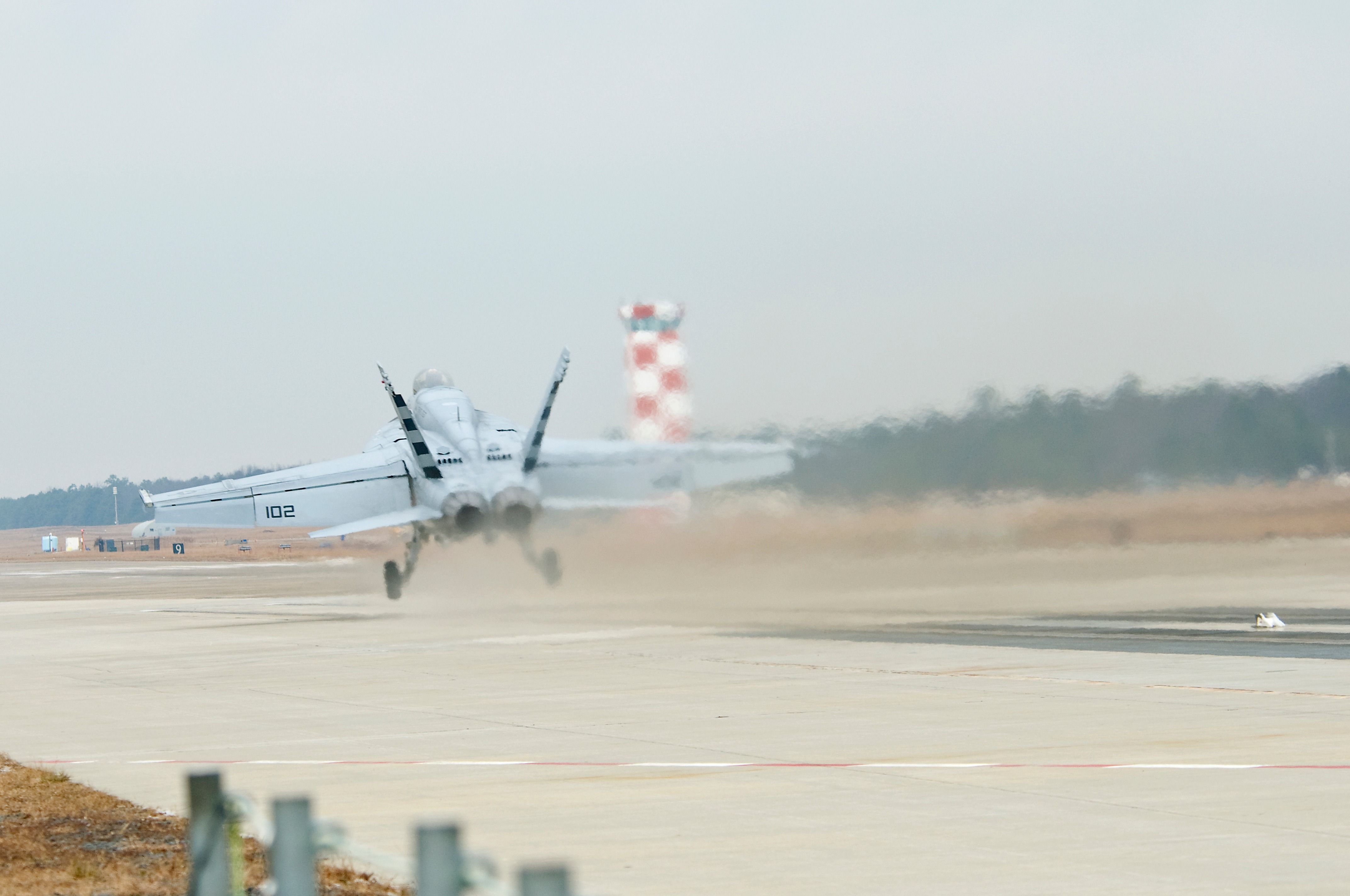 What Type Of Catapult Is Used Today On Aircraft Carriers?