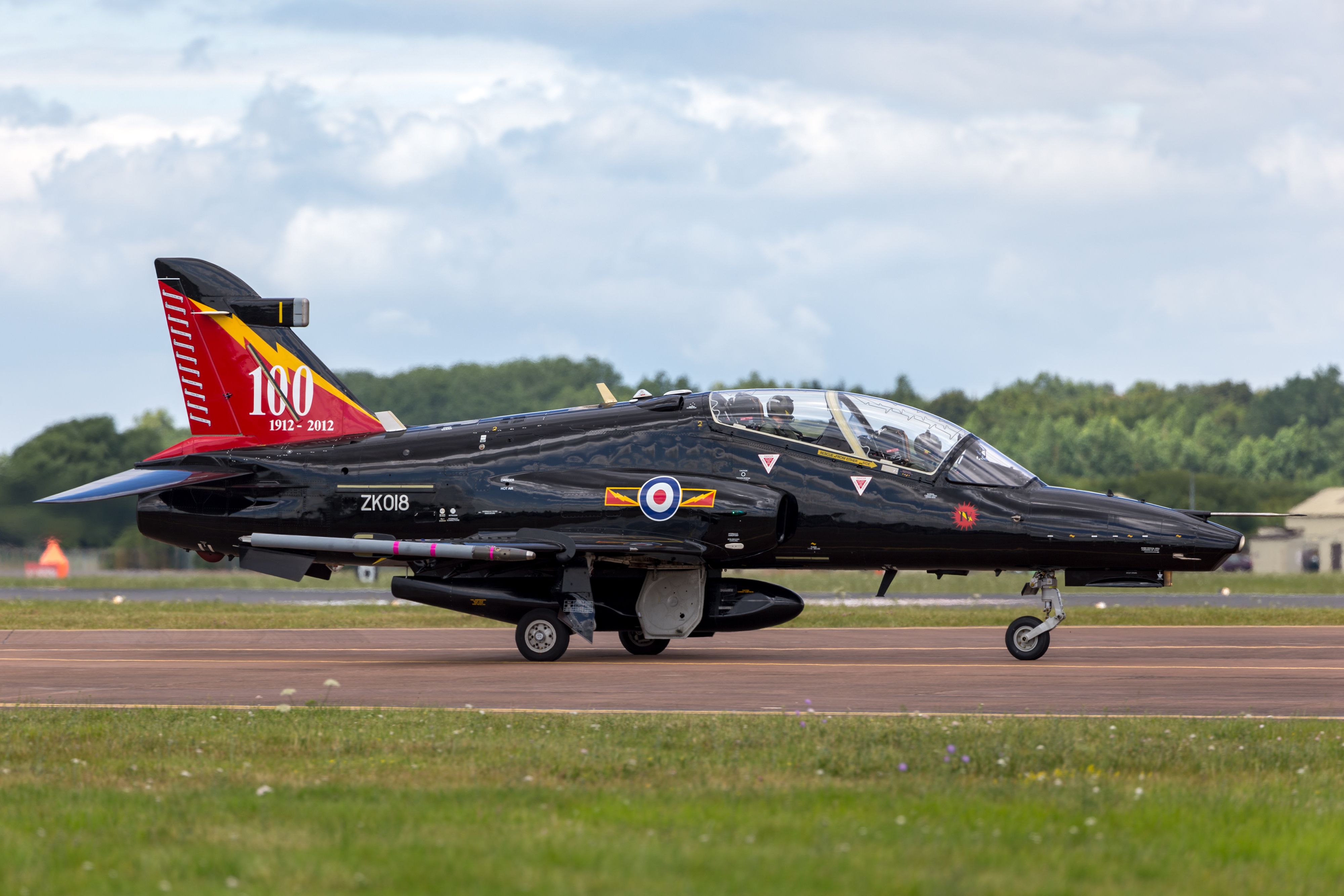 Official: MoD Will Retire Hawk T2 Jet In 2040