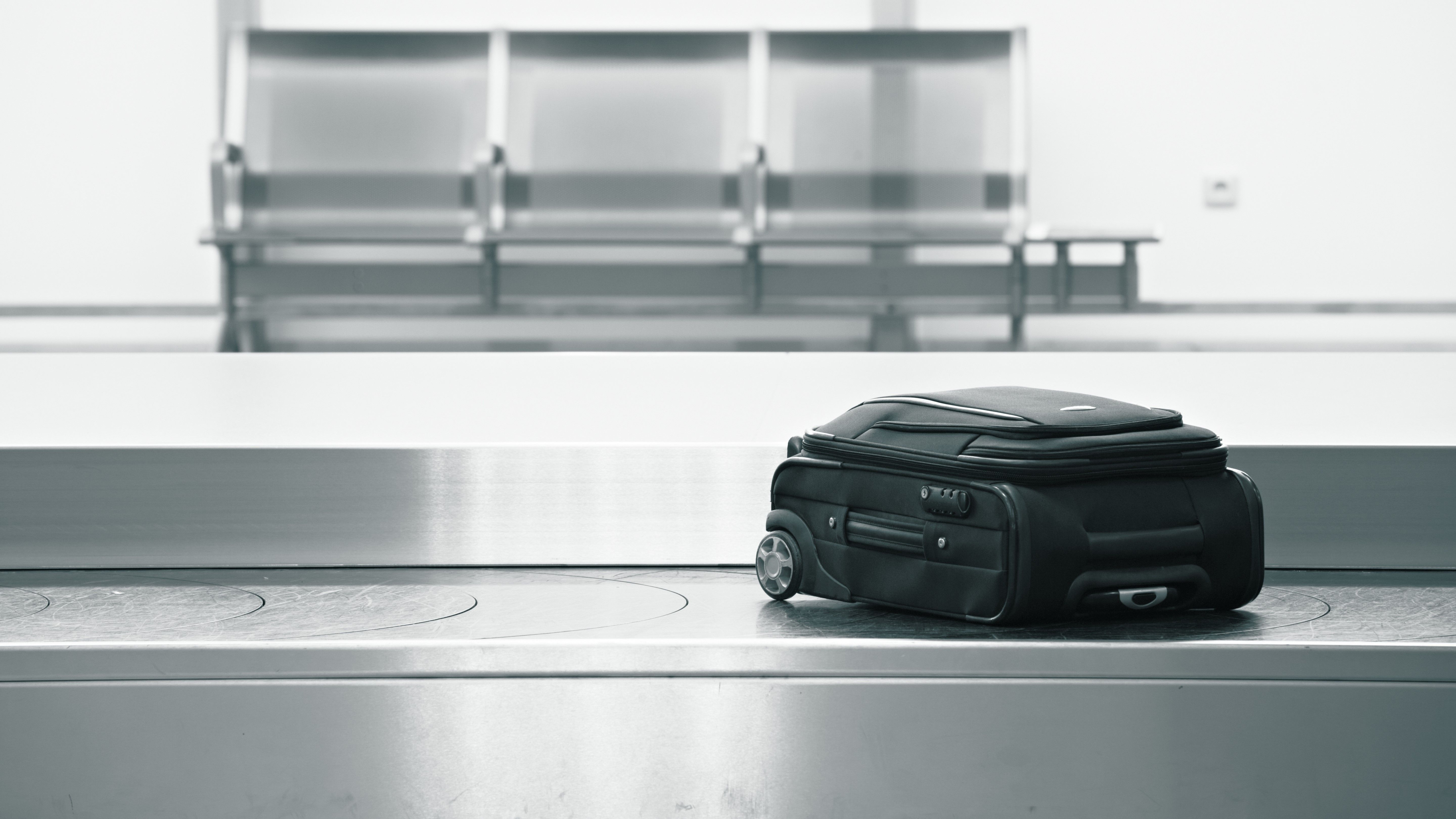 Checked Baggage: Where Does It Go In The Airport & How Does The System ...