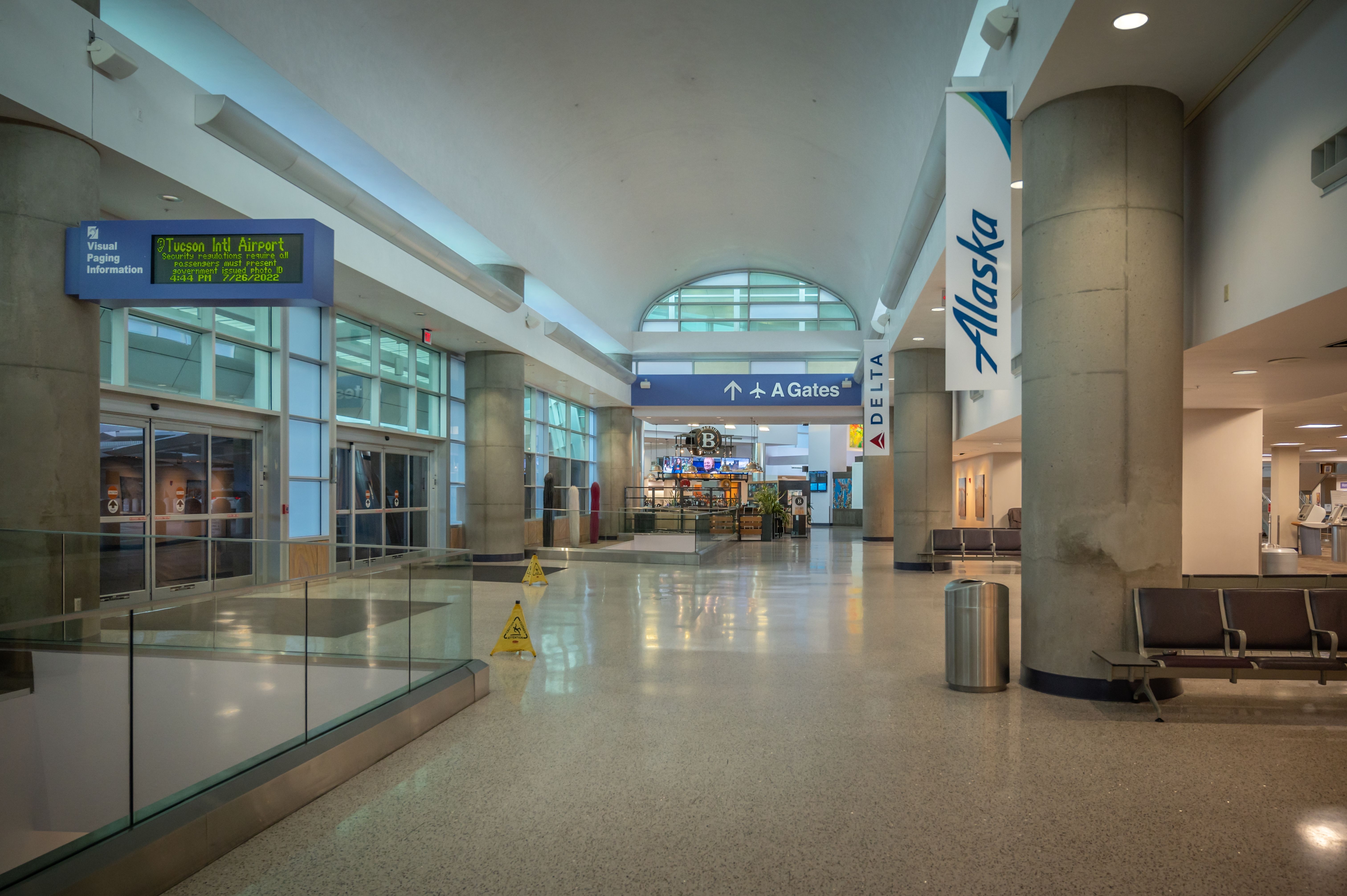 Alaska Airlines Officially Ditches Paper Boarding Passes At Airport Kiosks