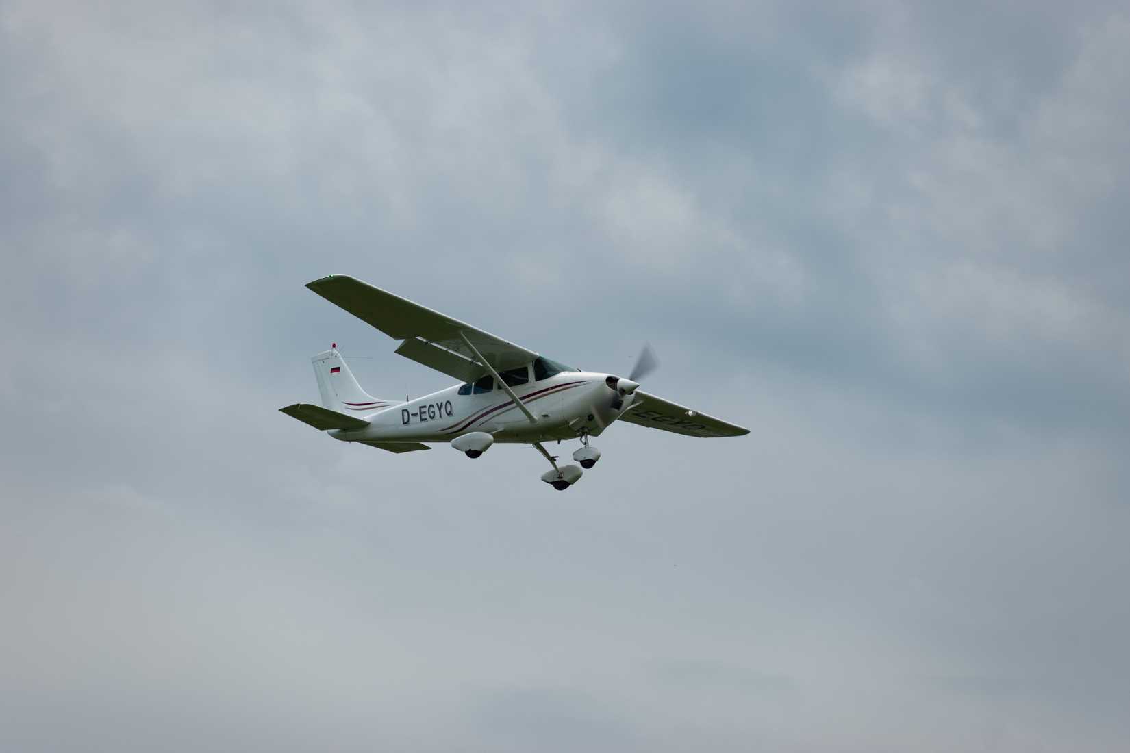 Single Engine Cessna: The 2 Different Cessna 182 Variants