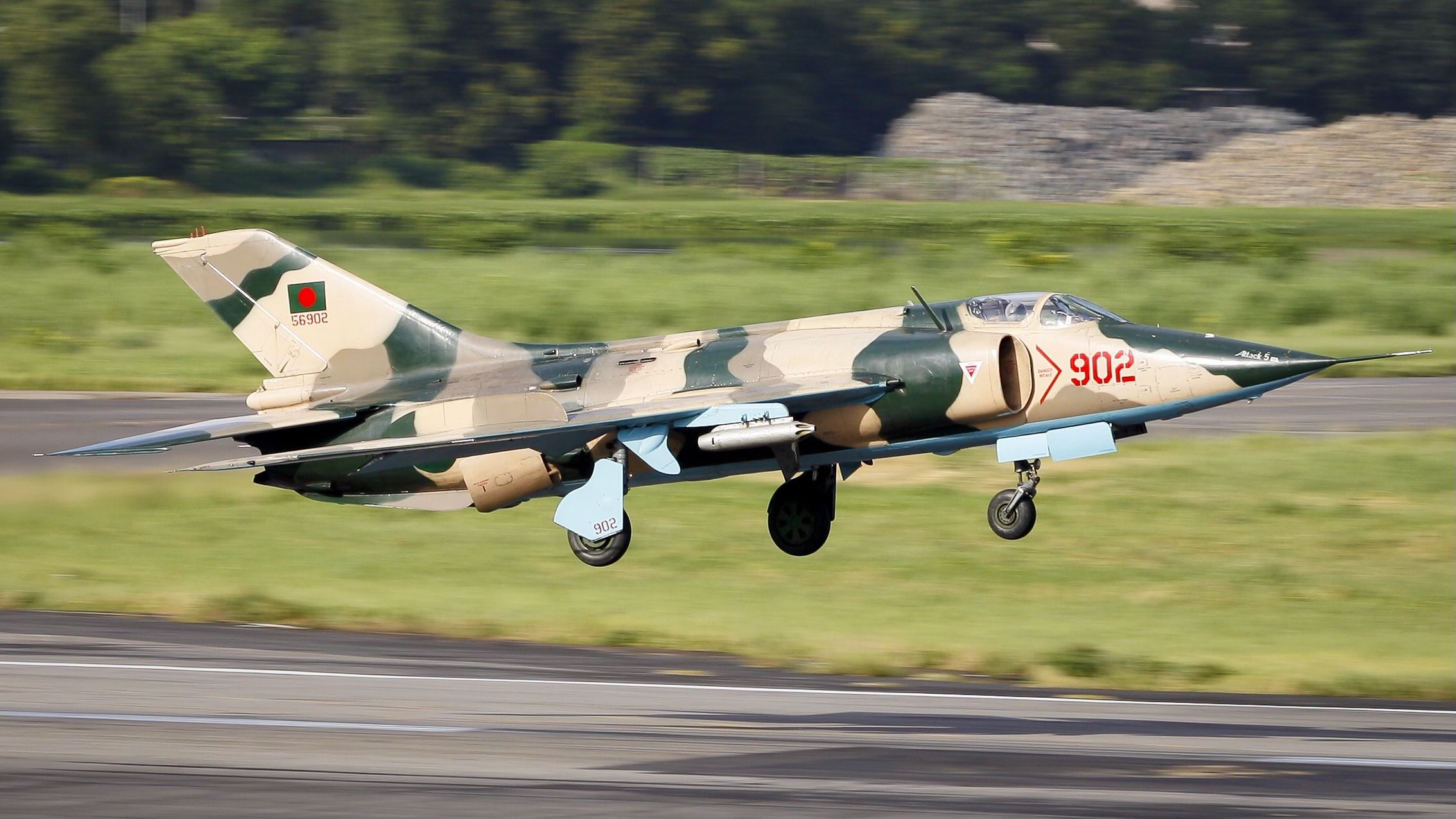 What Was The Nanchang Q-5 & How Did It Make History In China?