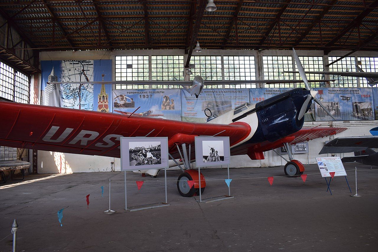 実験記録破り：ツポレフ ANT-25 の物語