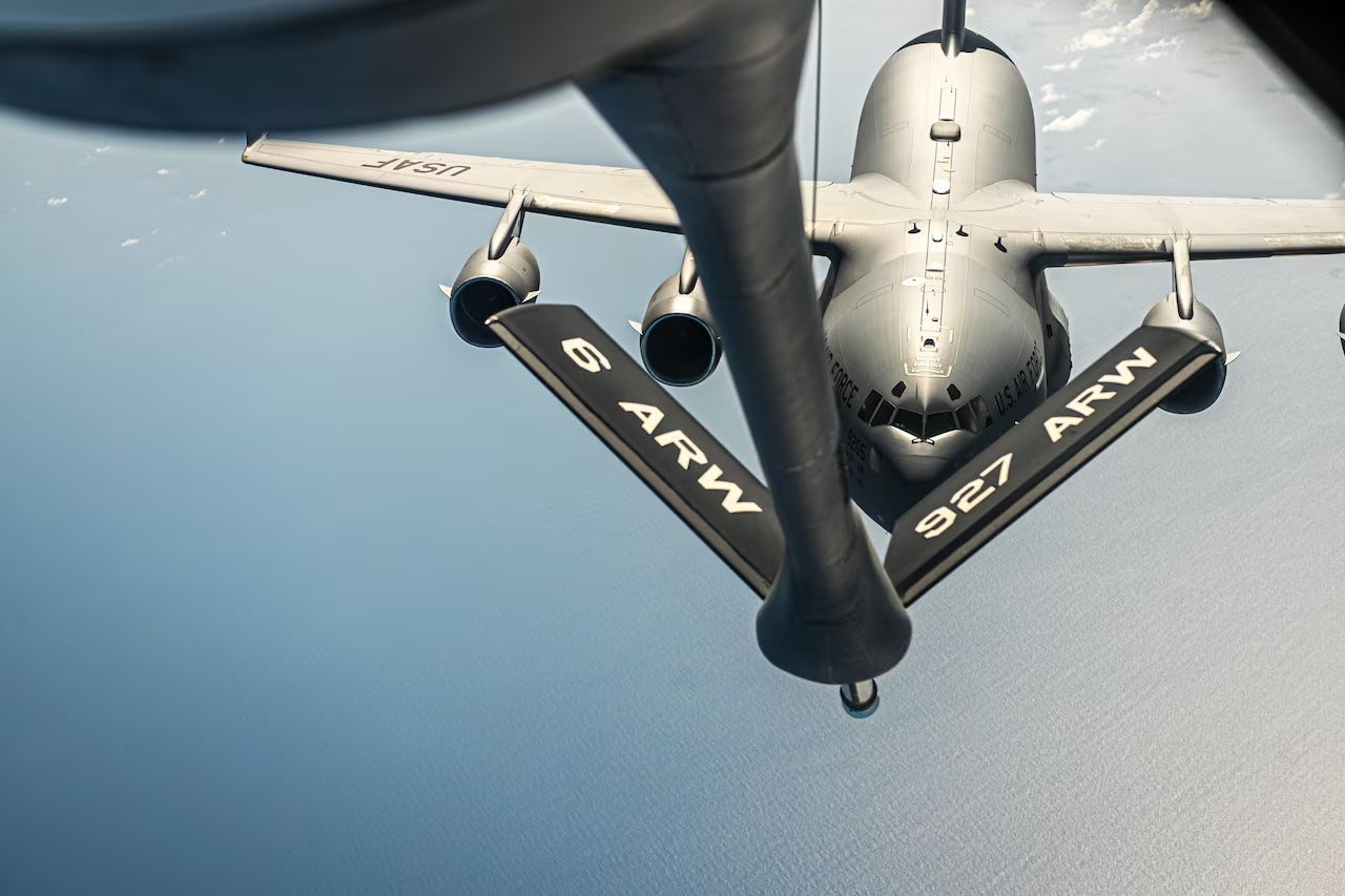 How Long Does Aerial Refueling Take?