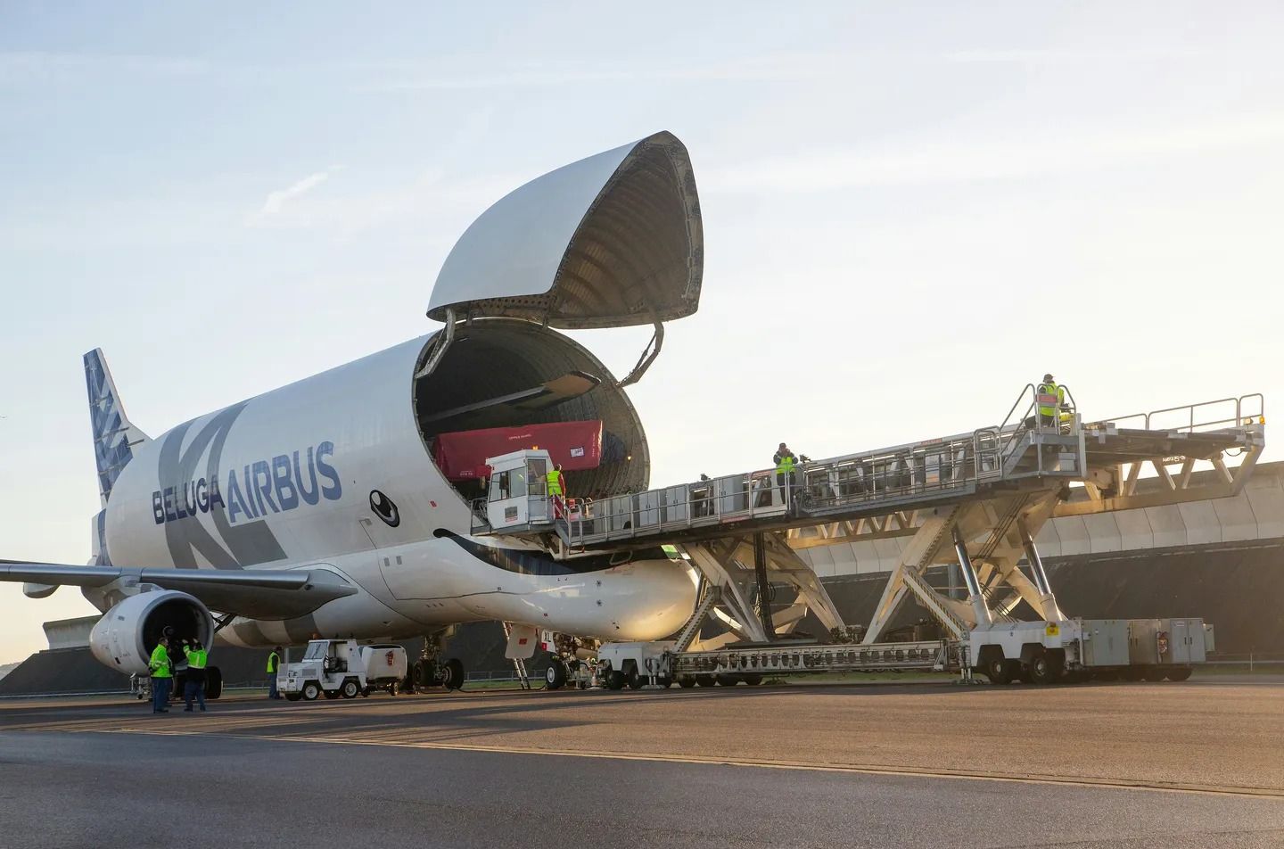 Analysis: The Facts & Figures That Make The Airbus BelugaXL Such An ...