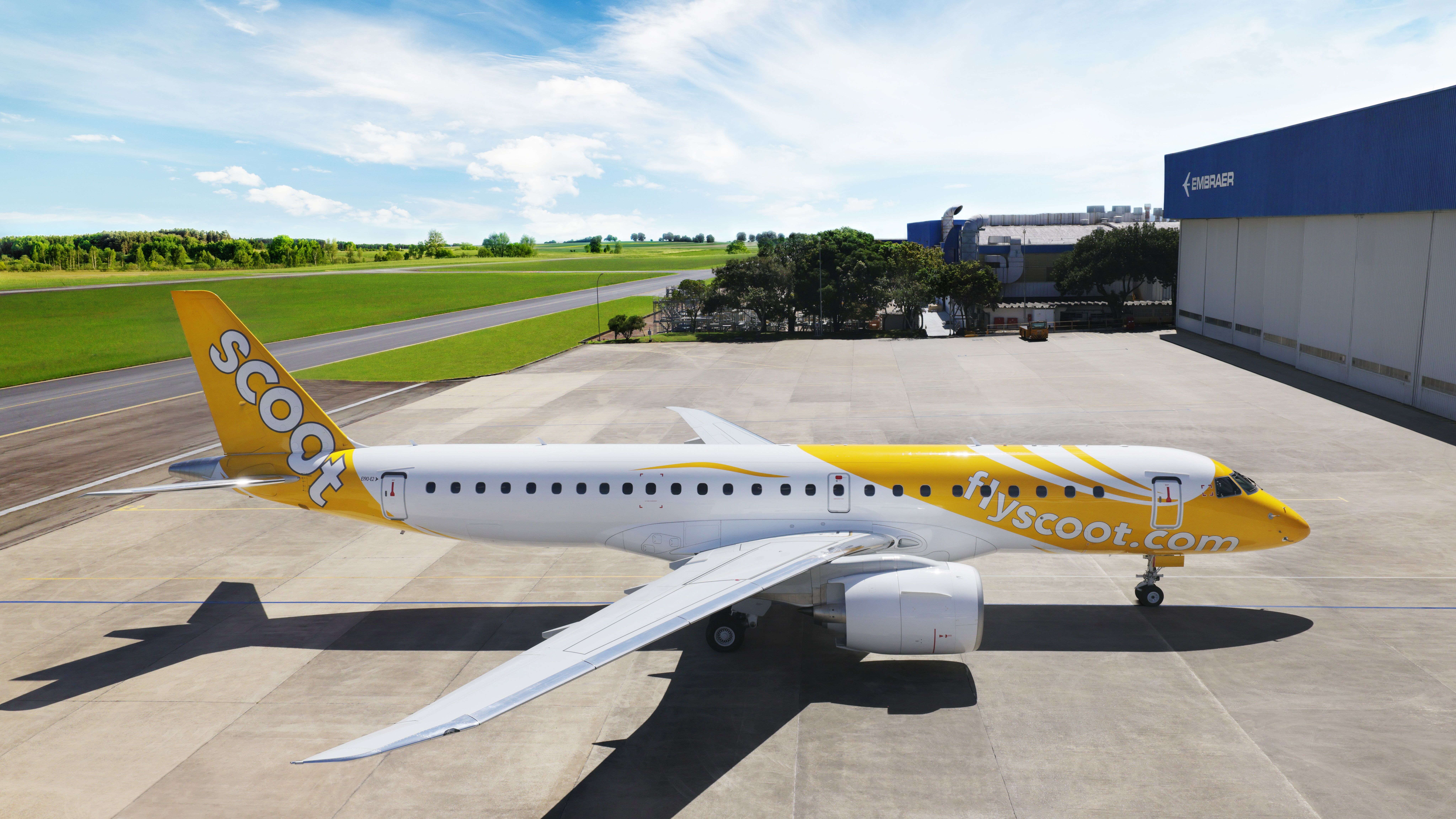 Scoot Takes Delivery Of First Embraer E190-e2