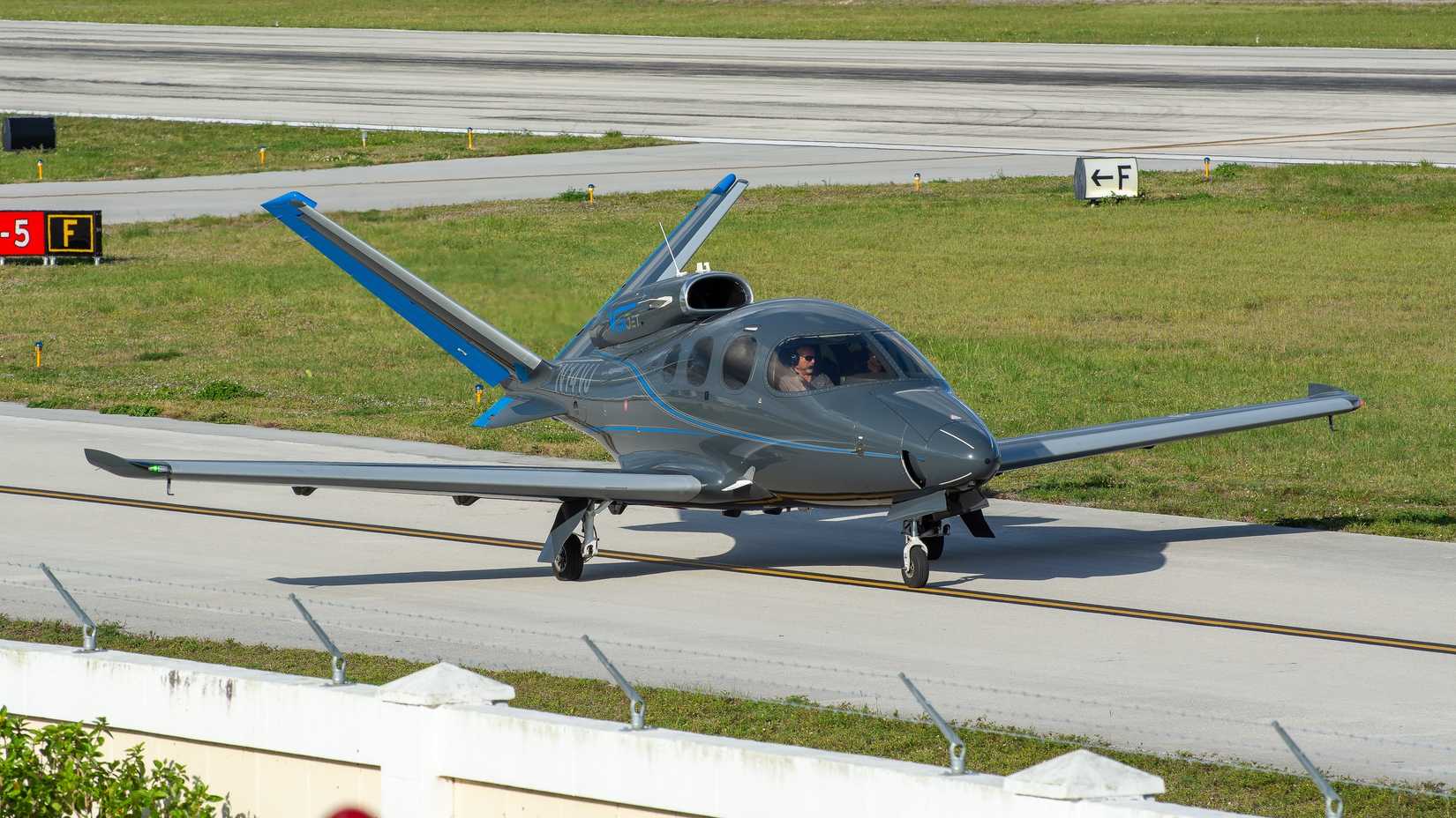 The Personal Jet: How Much Does It Cost To Operate A Cirrus Vision Jet?
