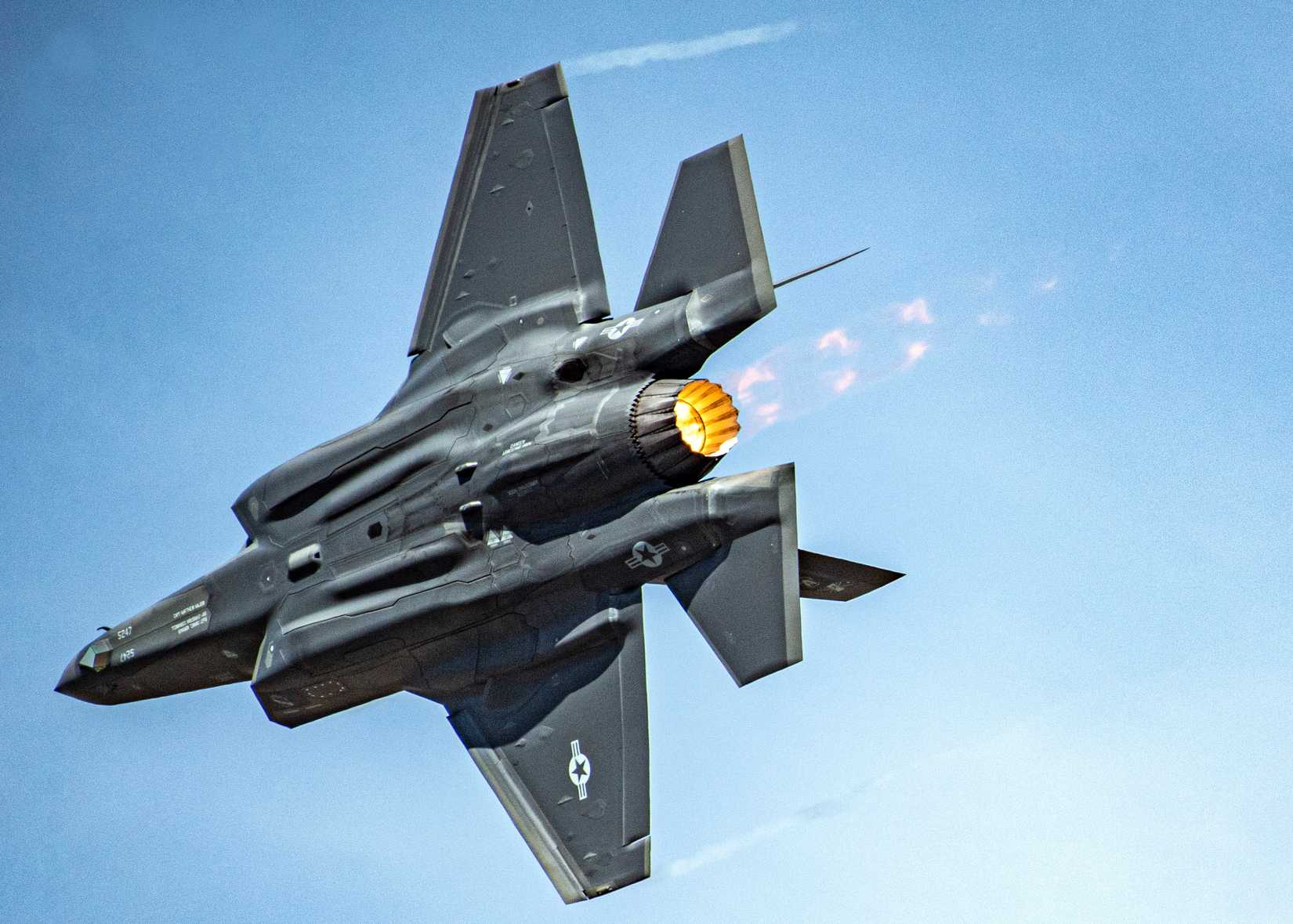 5 Reasons Why The F-35 Lightning II Is The Most Popular 5th Gen Fighter Jet