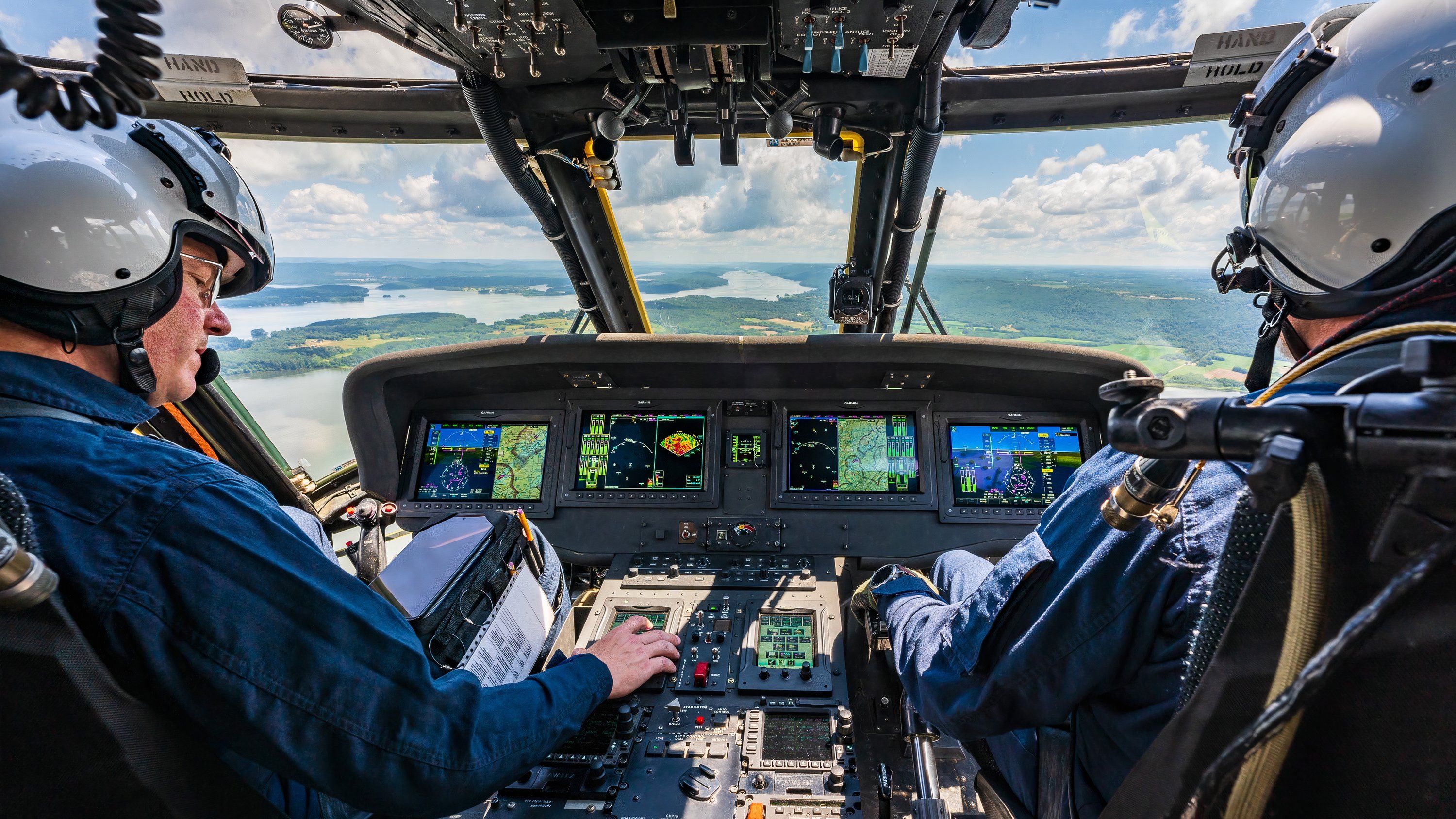 Ace Aeronautics Updates Sikorsky UH-60 Black Hawk With New Avionics