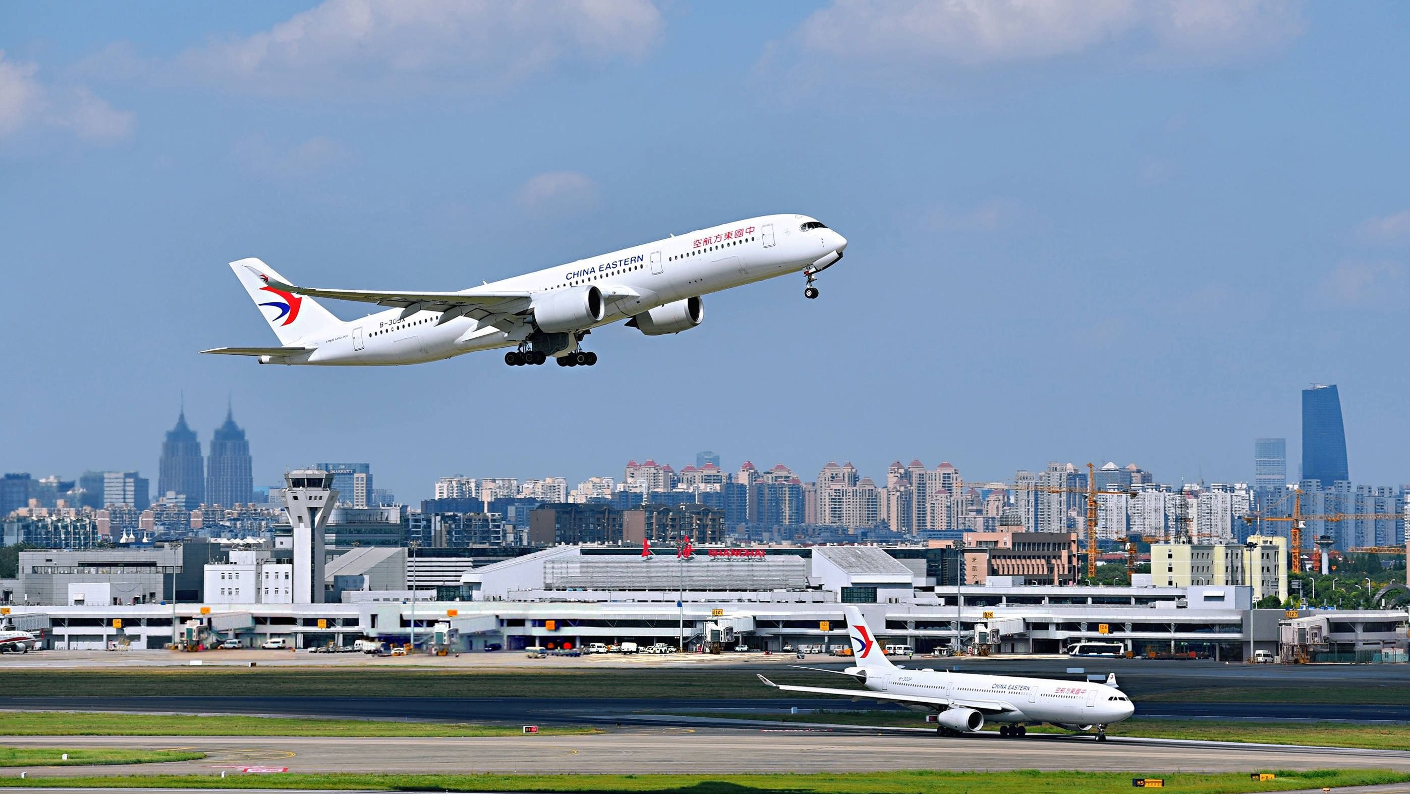 China Eastern Airlines Resumes Longest Domestic Flight Between Shanghai ...