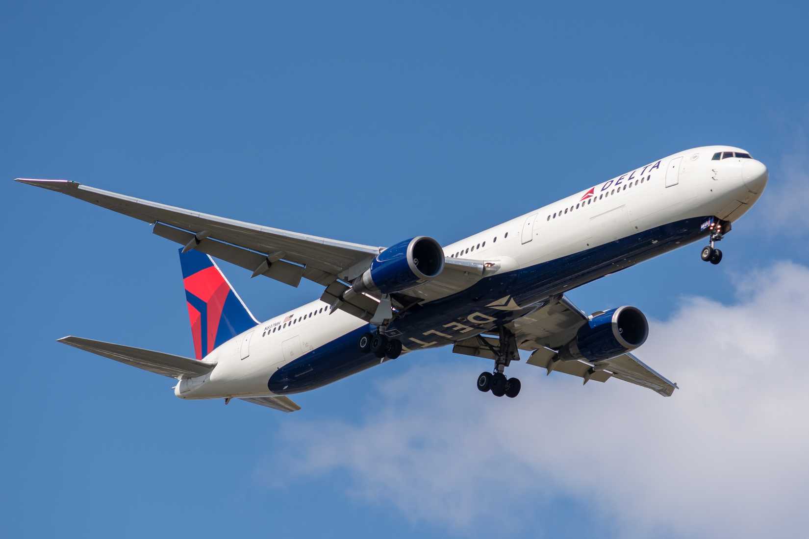 315 Flights In October: Examining Delta Air Lines' Los Angeles-New York ...