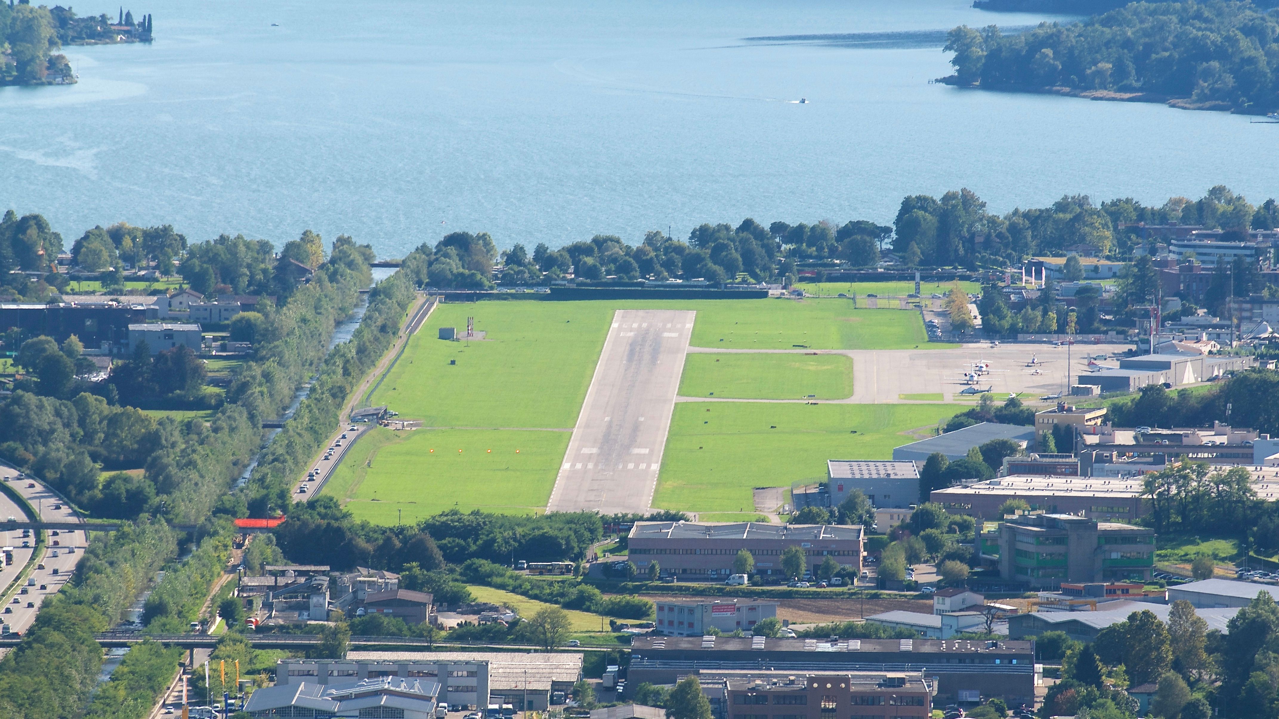 Which Airports In The World Require Steep Approach Certification?