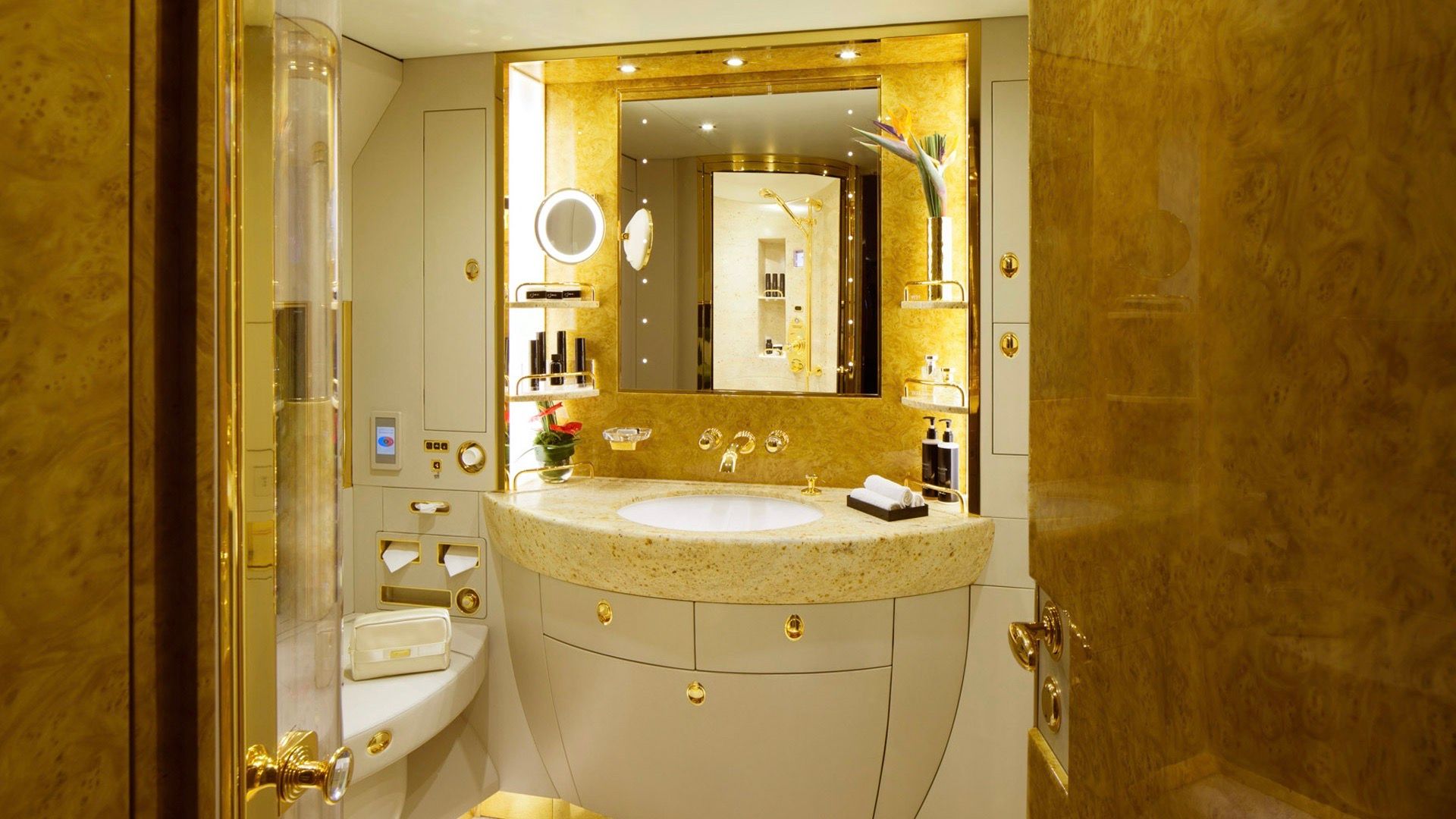 A Guide To Airlines That Run Private Charter Business Segments