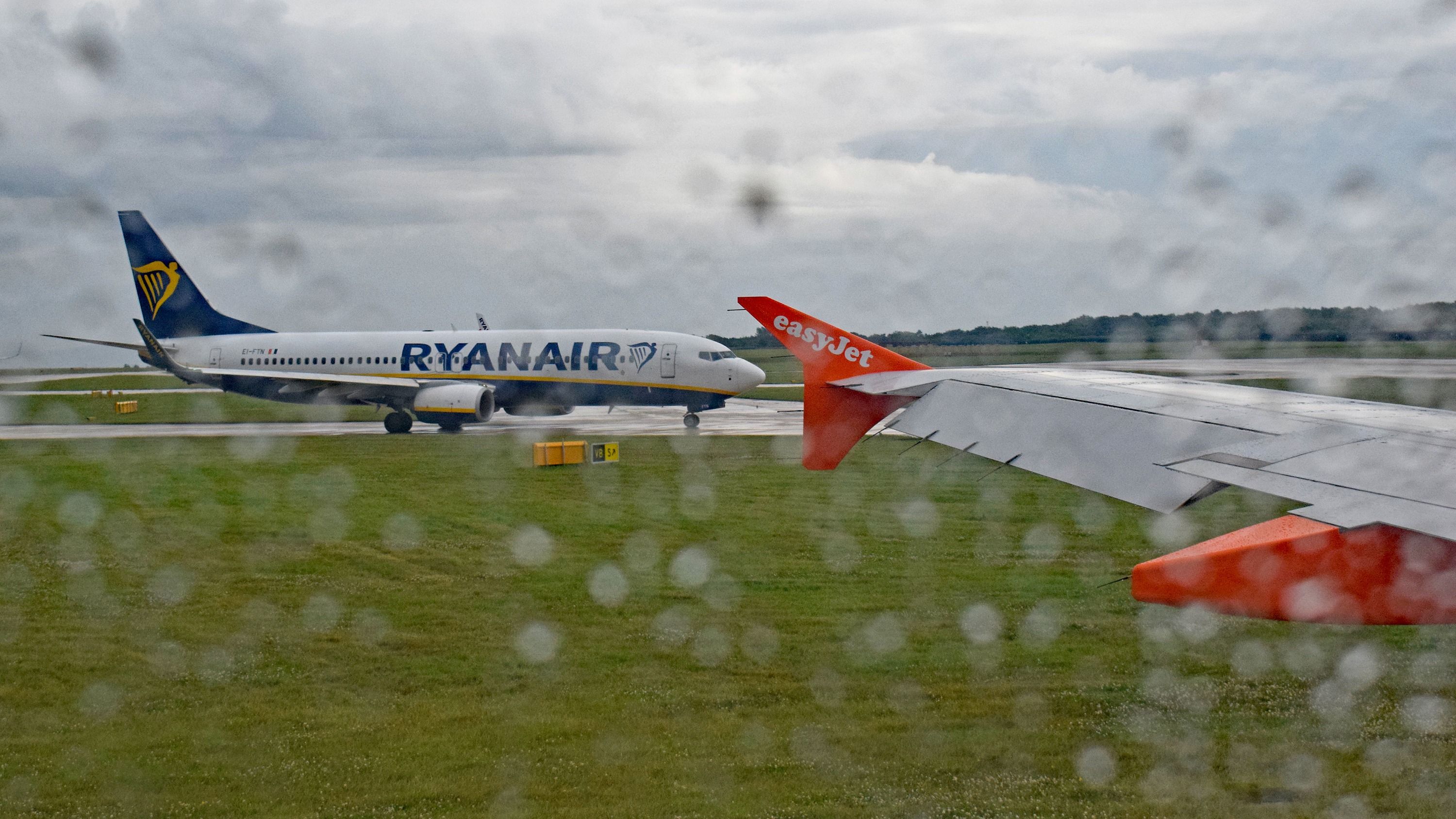 UK CAA: 2023 NATS Meltdown Affected 700,000 Passengers & Cost Airlines ...