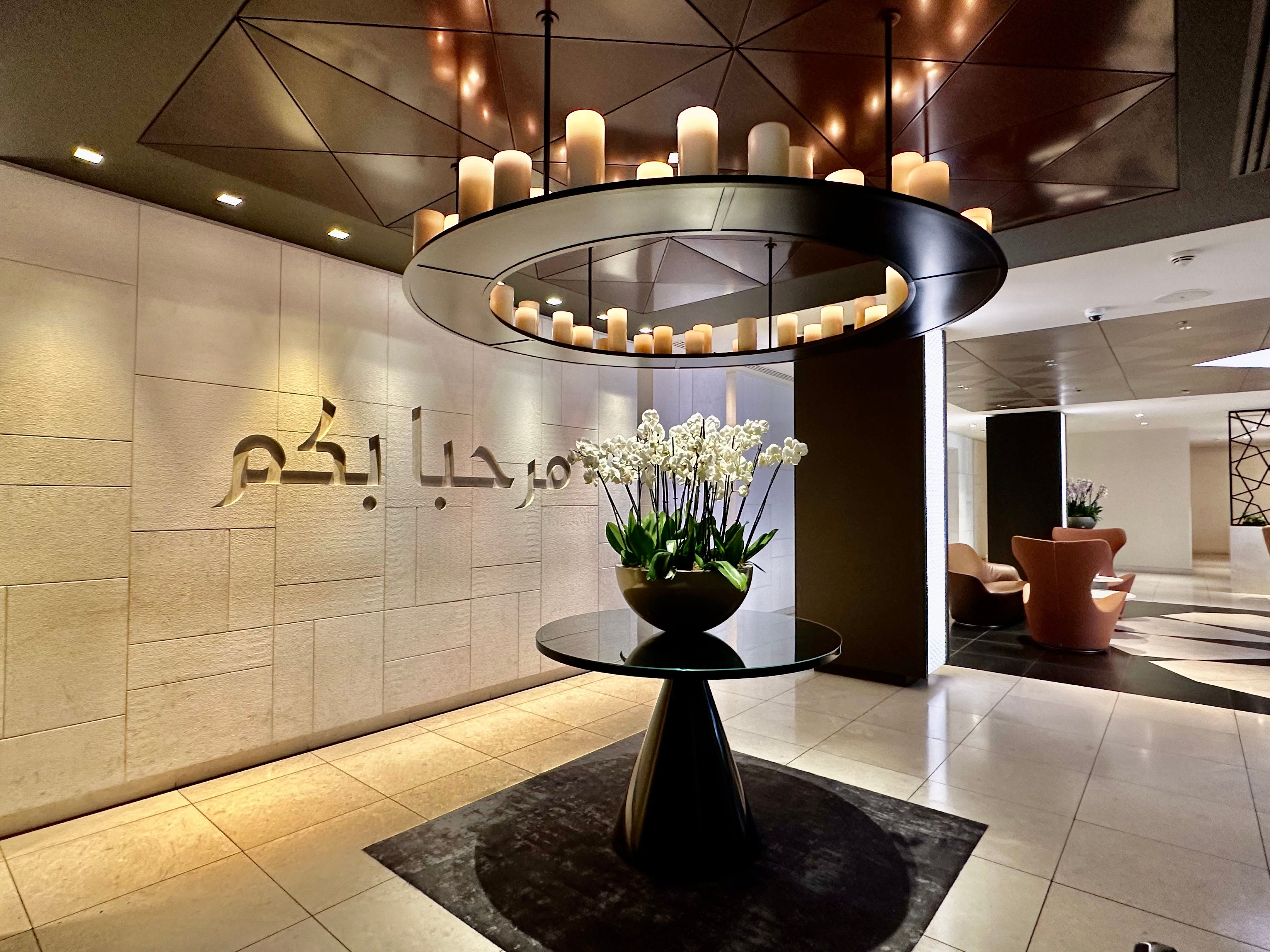 Stunning: We Review Qatar Airways London Heathrow Premium Lounge At T4