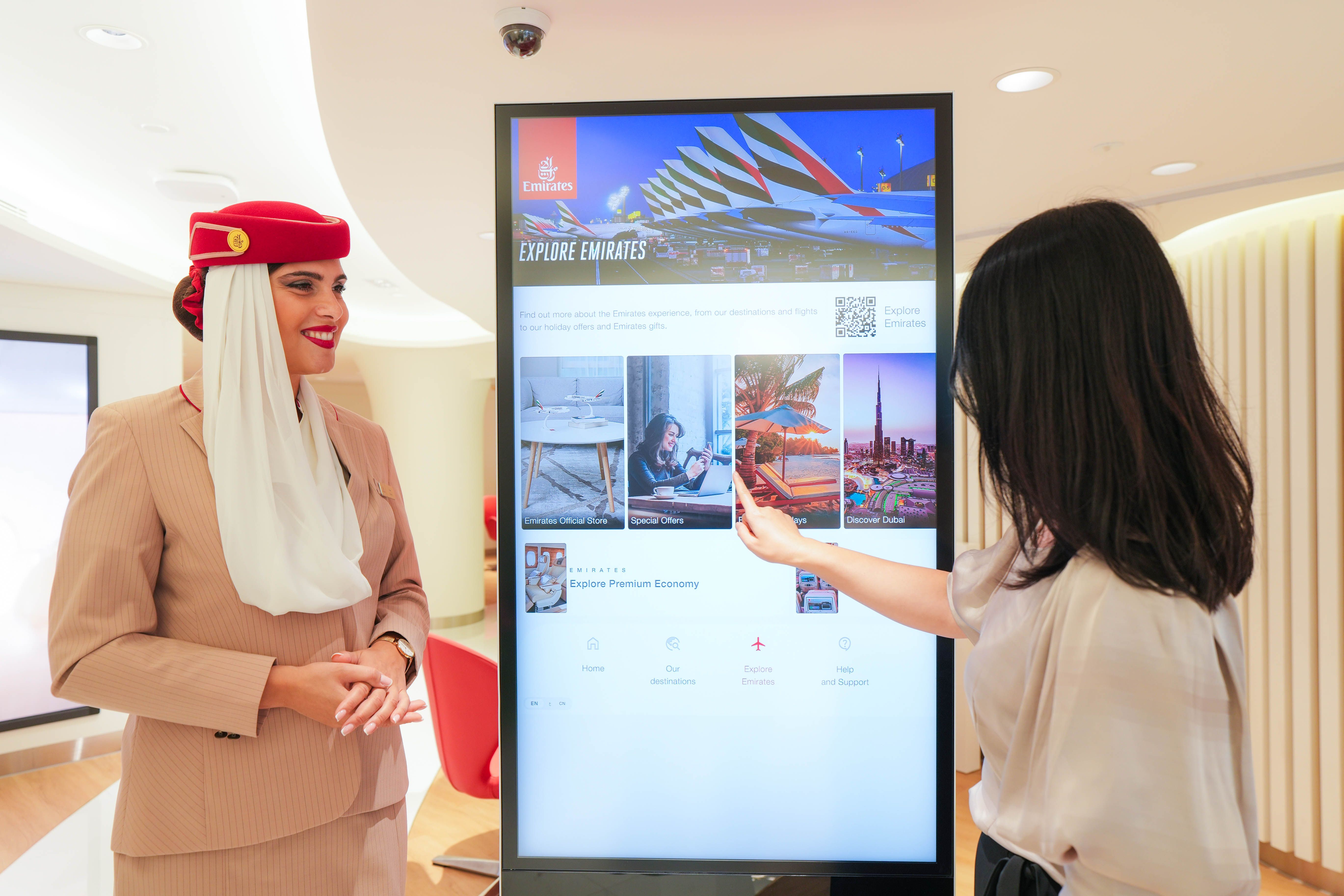 Emirates Wins APAC Best Premium Economy And Opens Emirates World In Manila