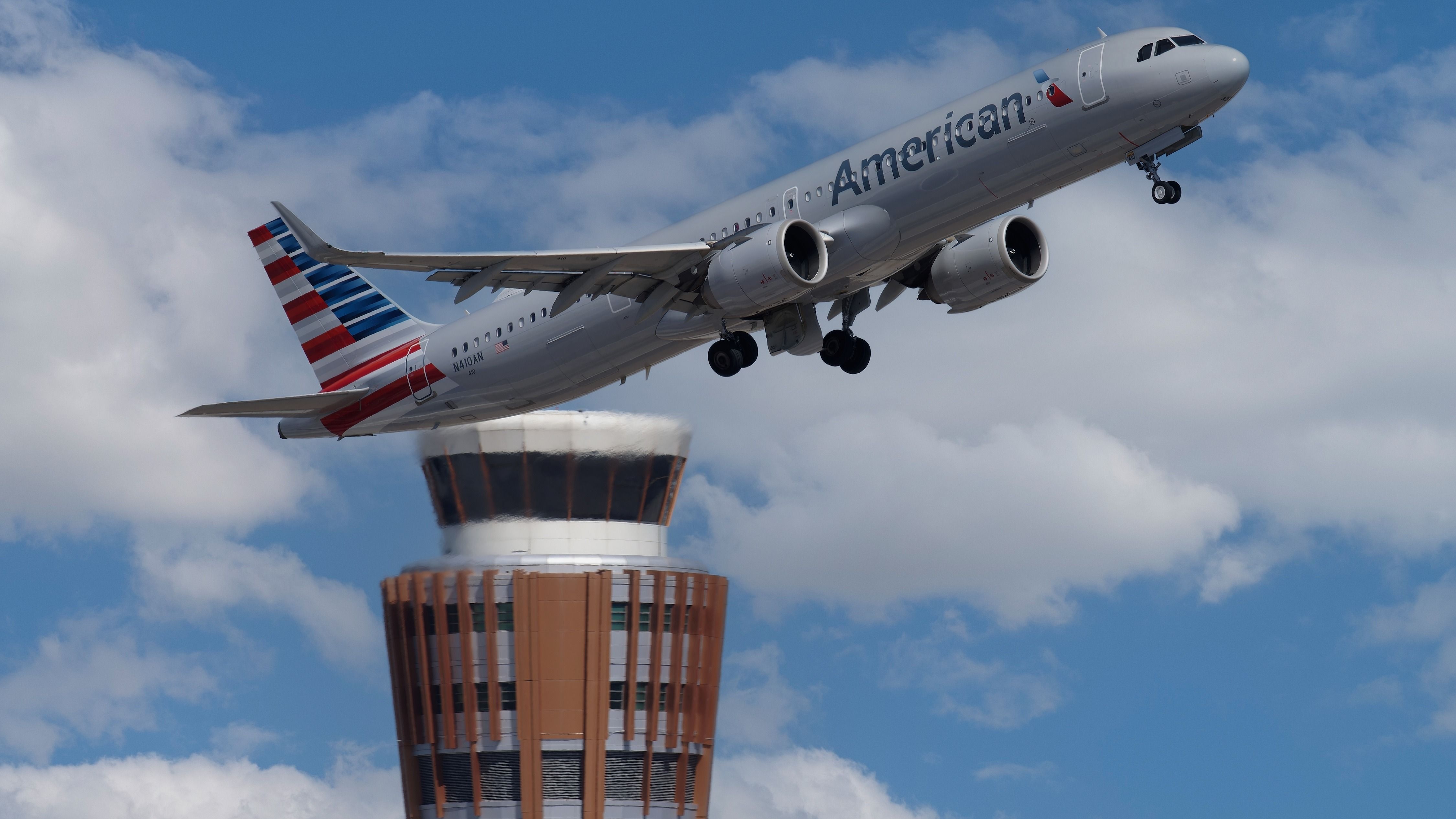 Which Airport Offers The Best Plane Spotting Views?