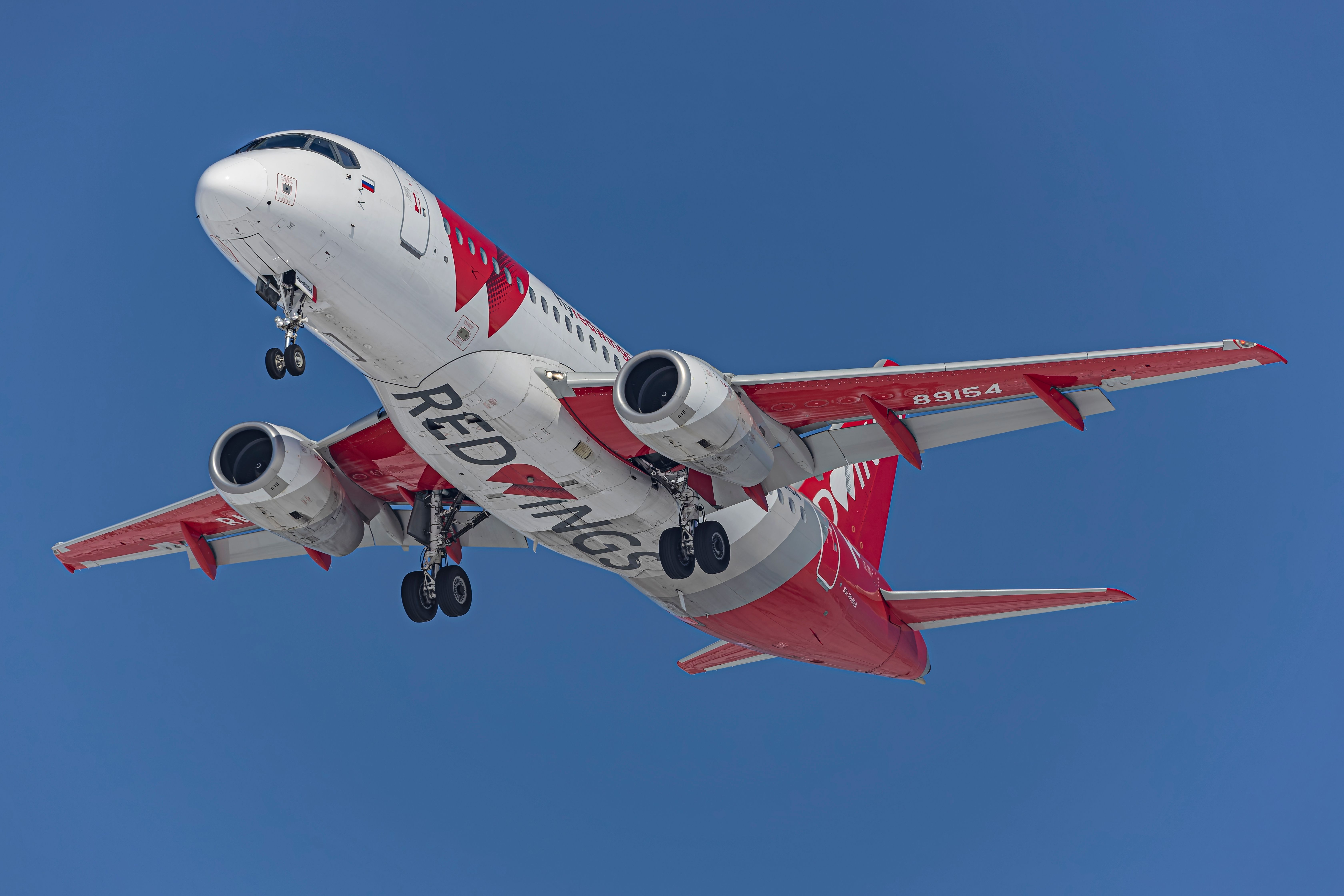 13 Years Since It Entered Service: Who Flies The Sukhoi Superjet Today?