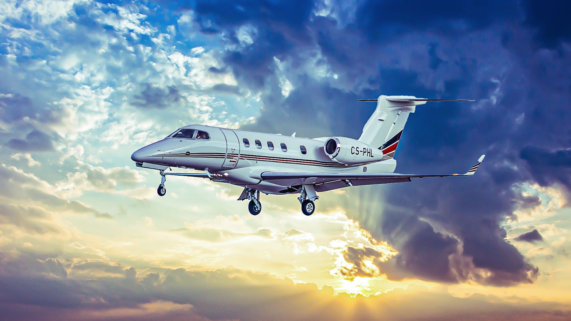 What Are The Associated Costs Of An Embraer Phenom 300?
