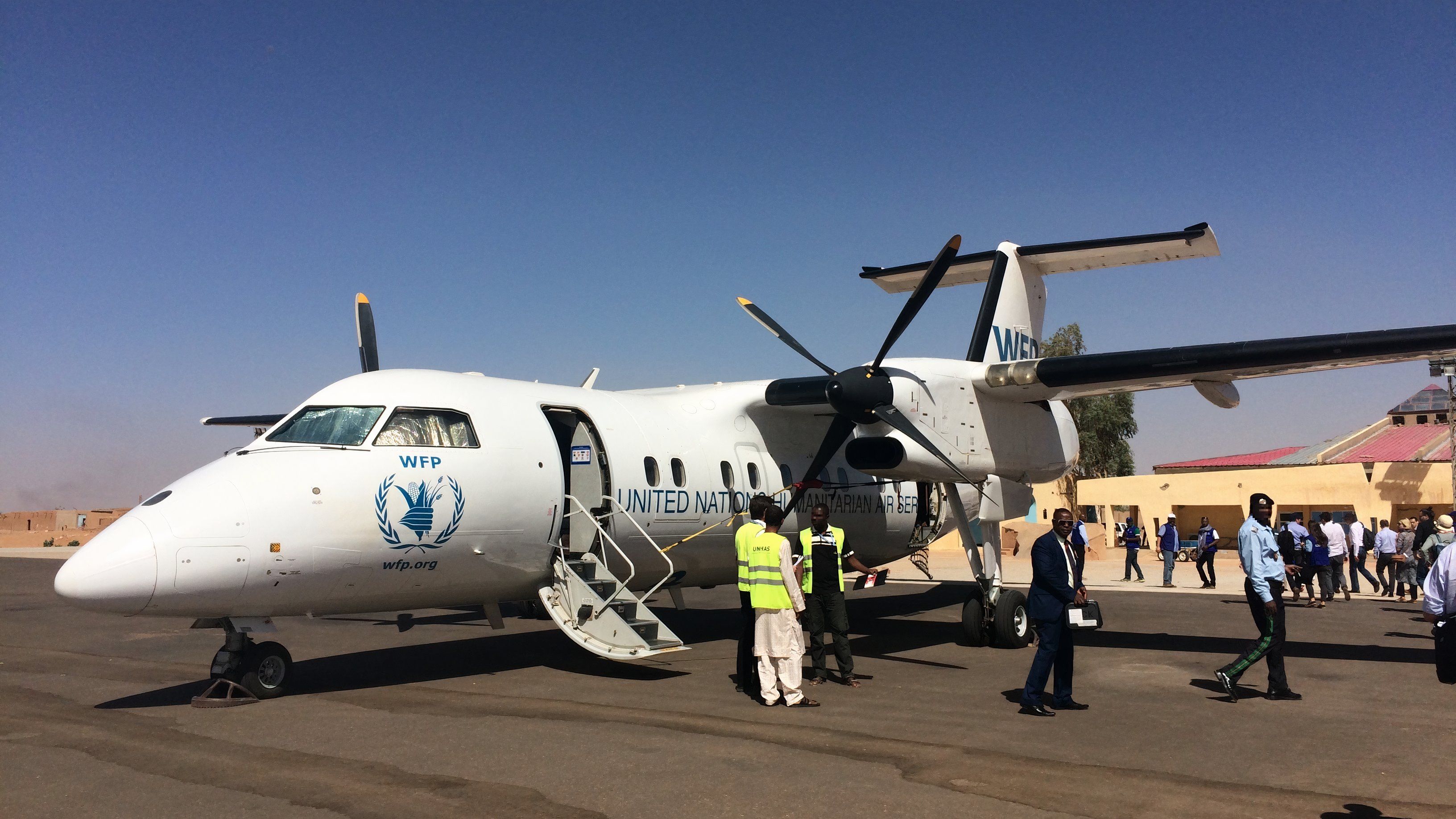 Pilot Performs Belly Landing After UN Dash 8 Loses Main Gear In South Sudan