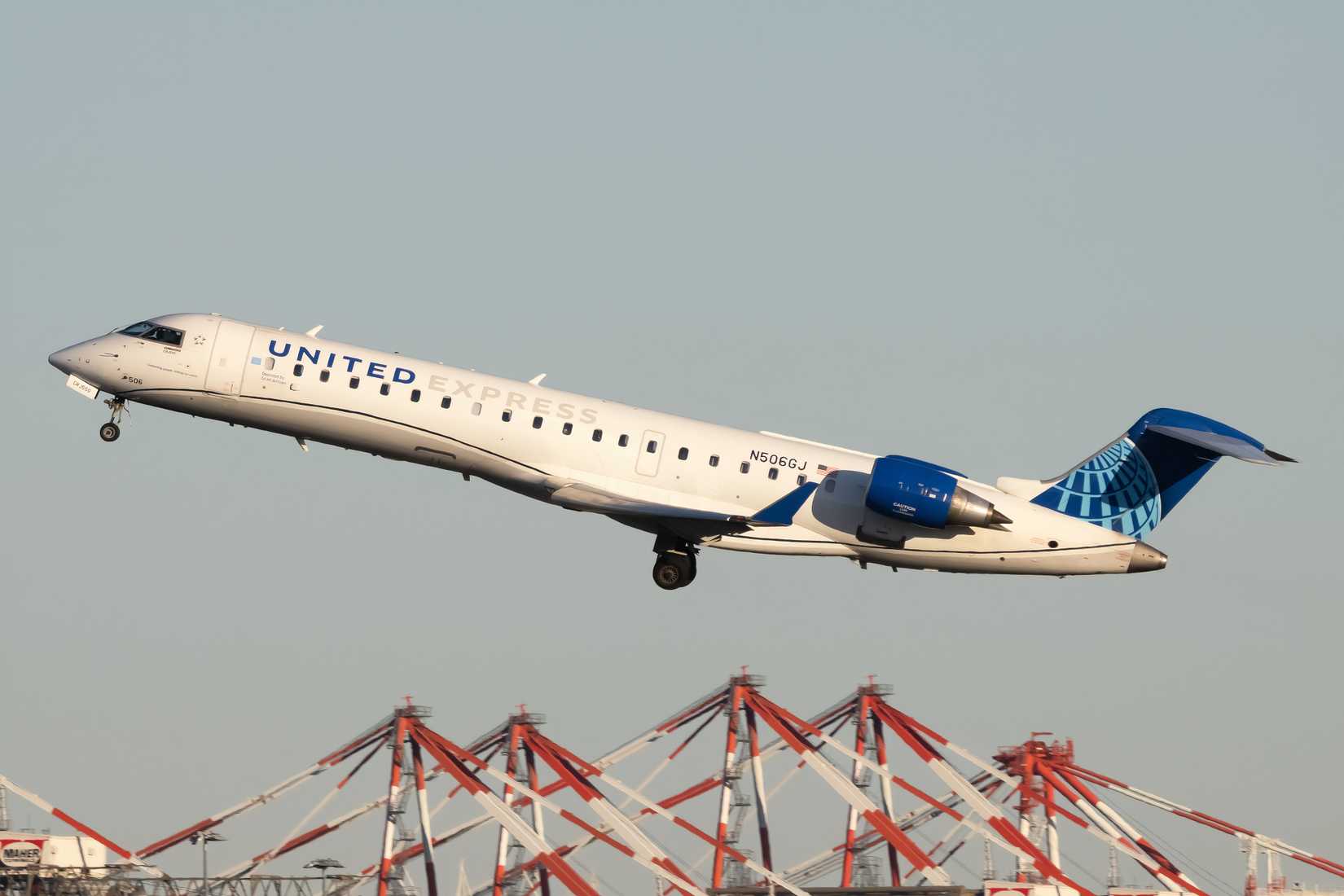 What Do United Express' Operations Look Like At Each Of The Airline's Hubs?