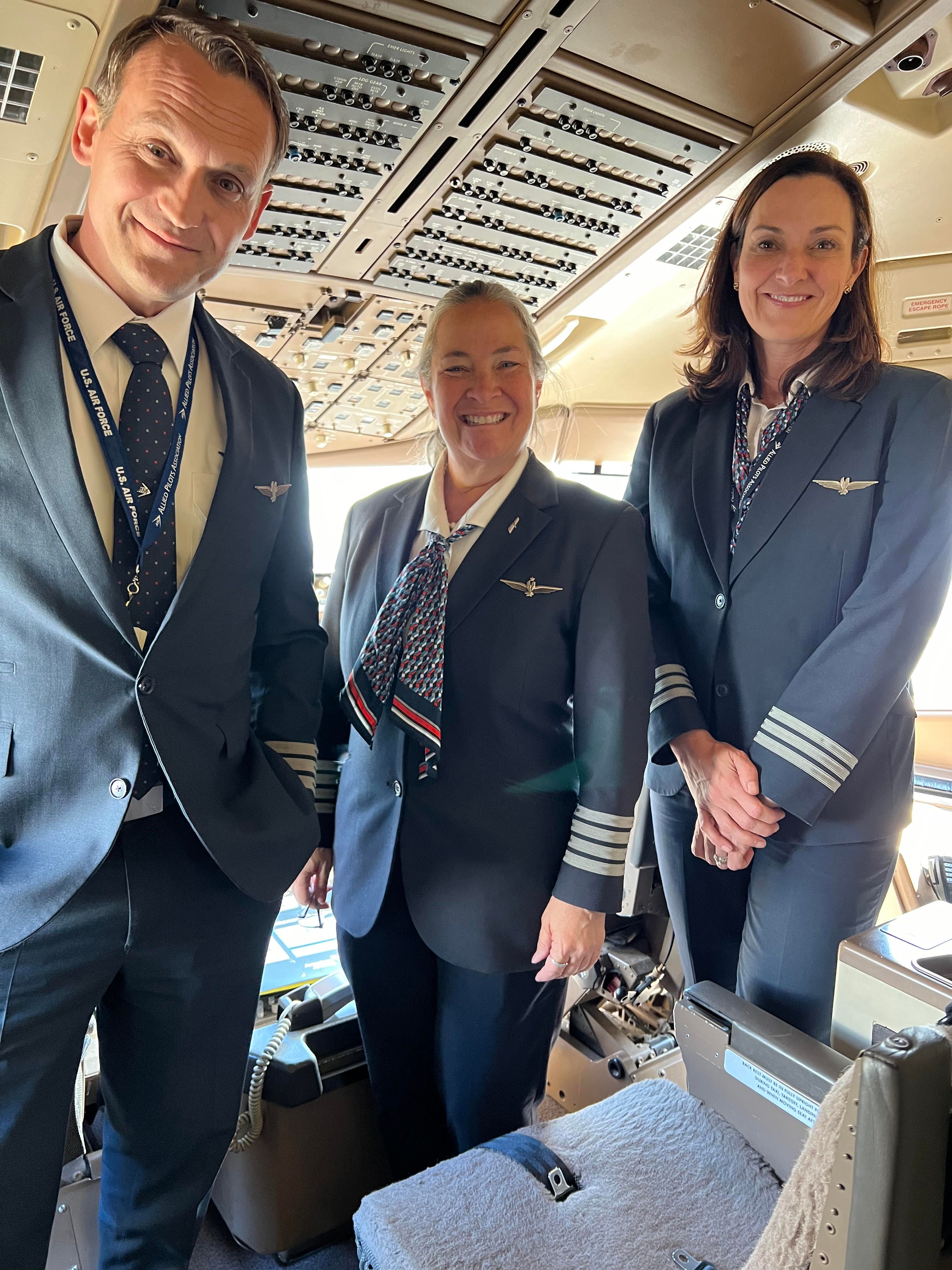 Janet Patton: The Story Of Spirit Airlines' First Female Pilot & Captain