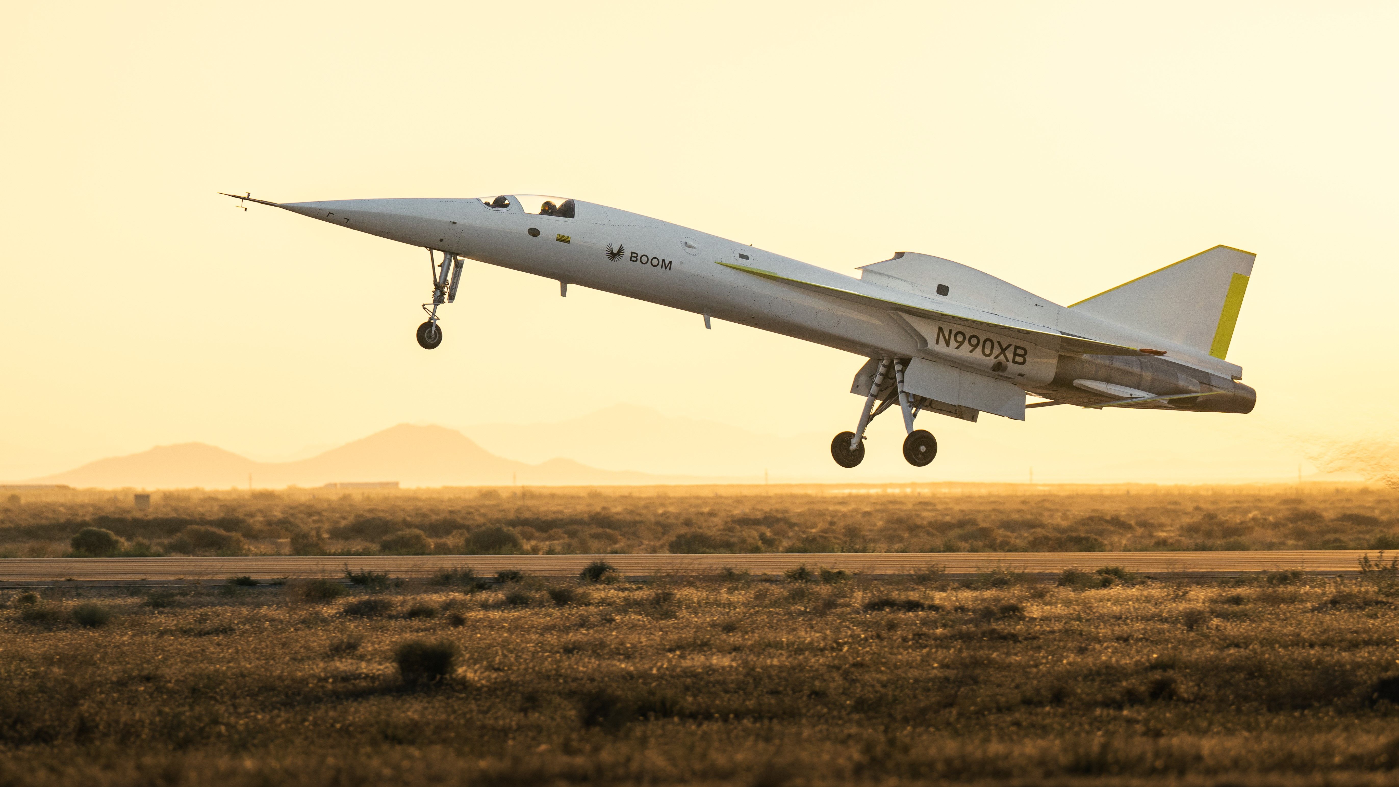 What Causes Fighter Jet Vapor Cones?