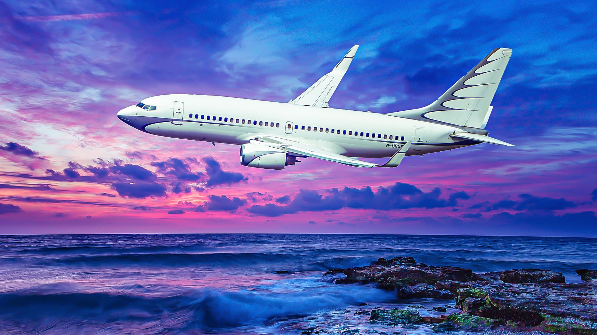 A Deep Dive Into John Travolta's Boeing 737