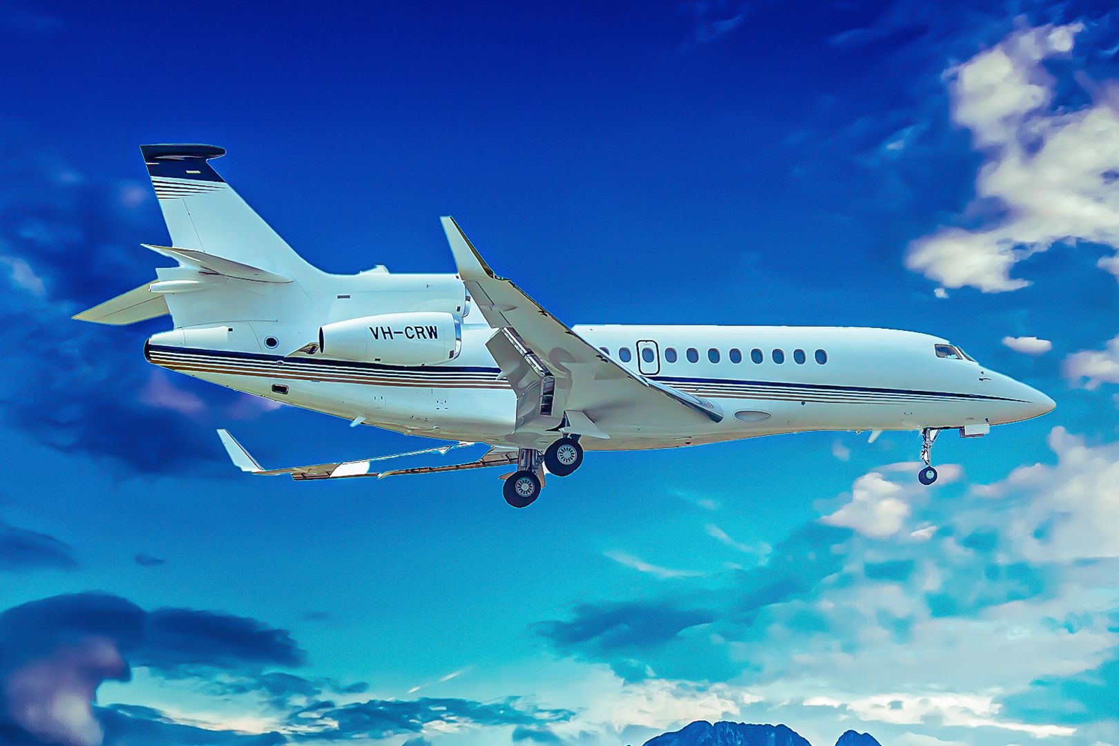 A Closer Look At The History of The Dassault Falcon 2000
