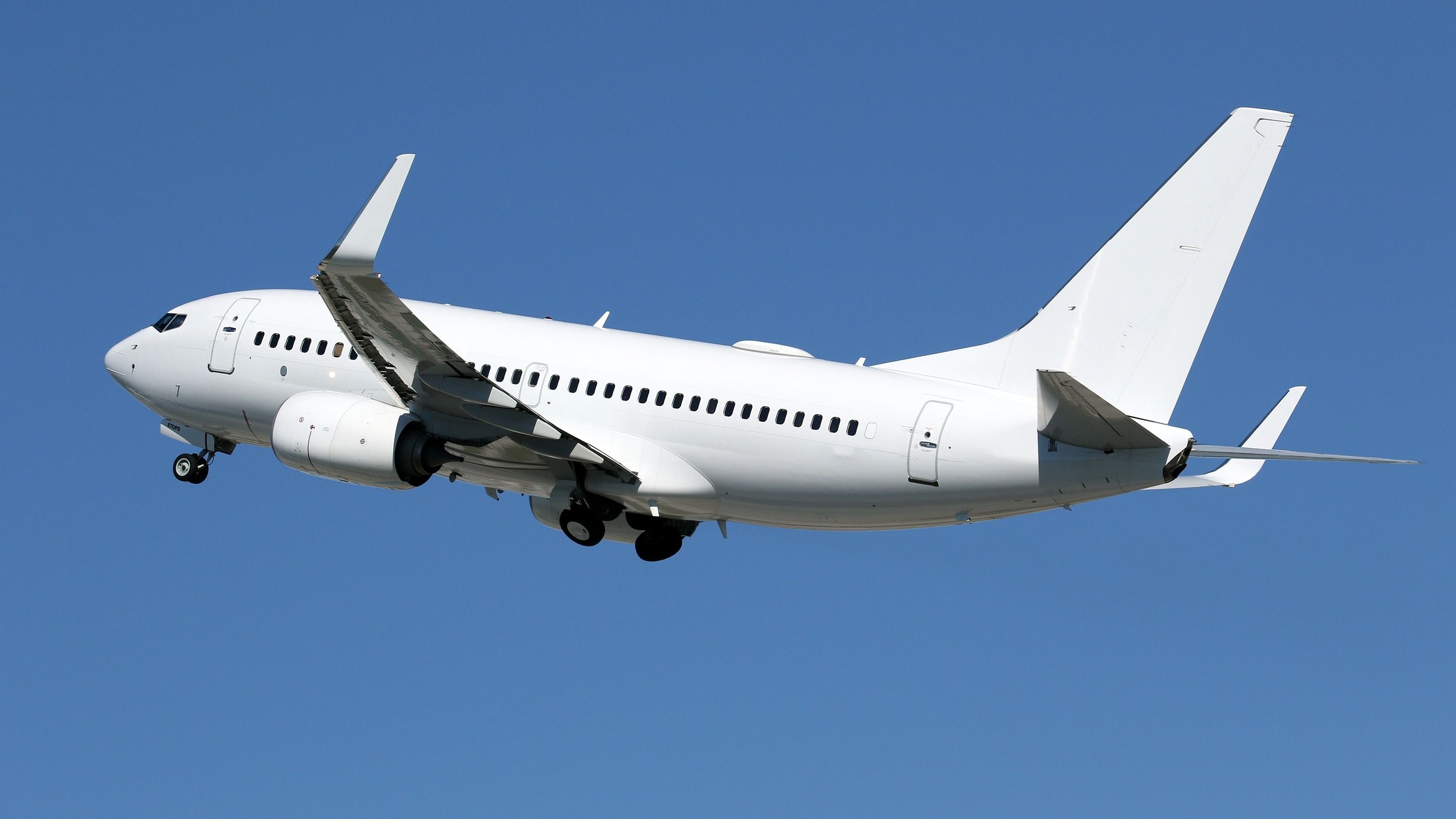 Boeing Finalizes 737 NG Blanking Software Update With An AD From The FAA