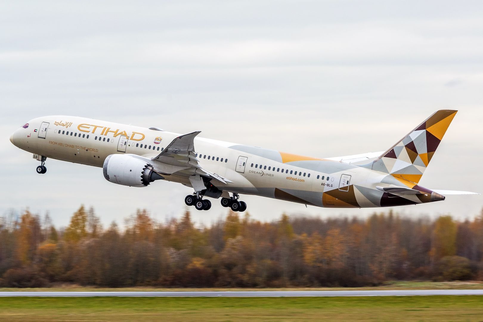 Etihad Airways Reports 66% Profit Rise To Over $380 Million During 1st 9 Months Of The Year
