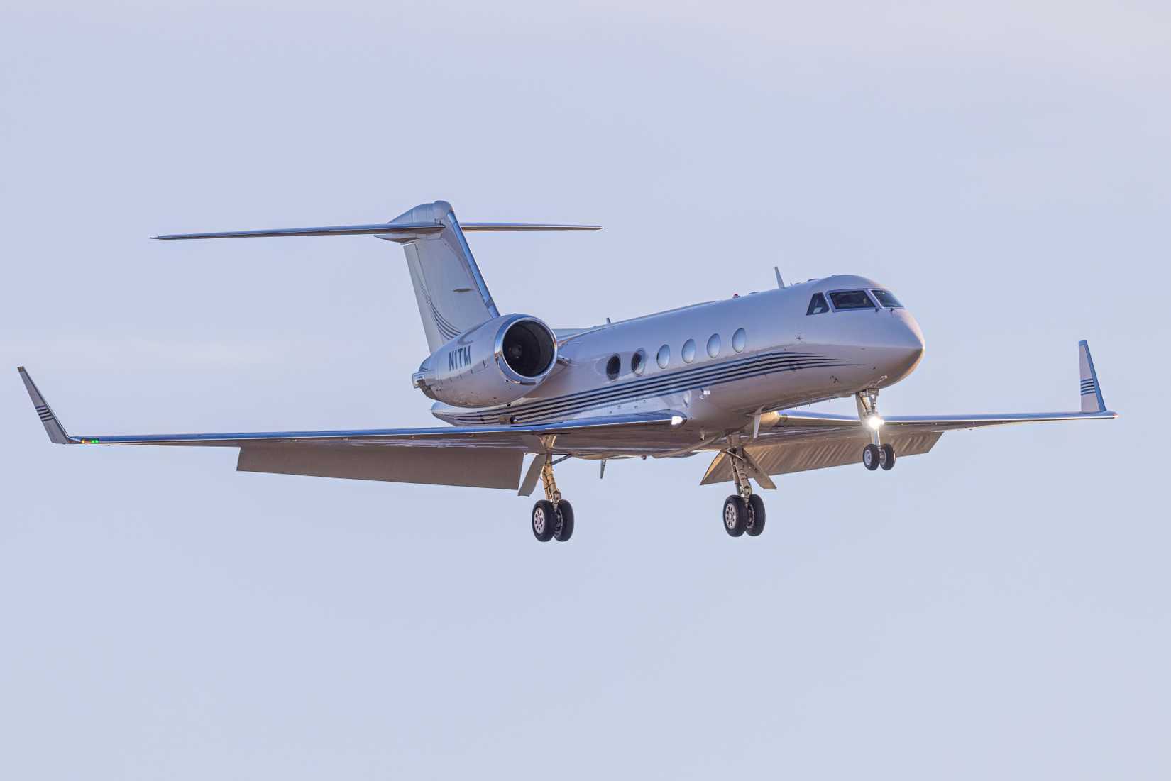 What Type Of Private Jet Does Alex Rodriguez Fly?