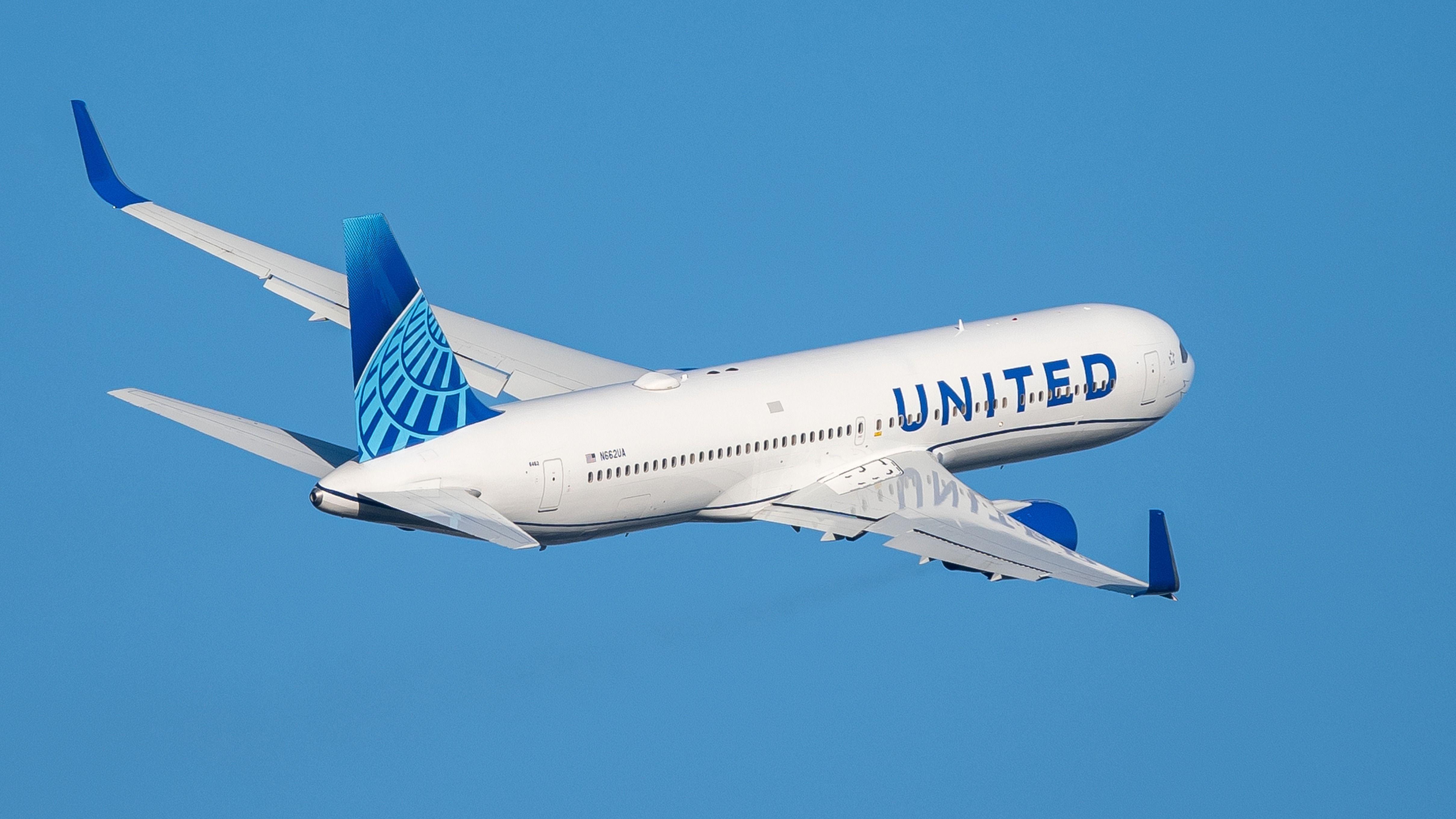 Over 3 Million People Booked United Airlines Flights With Miles This Summer