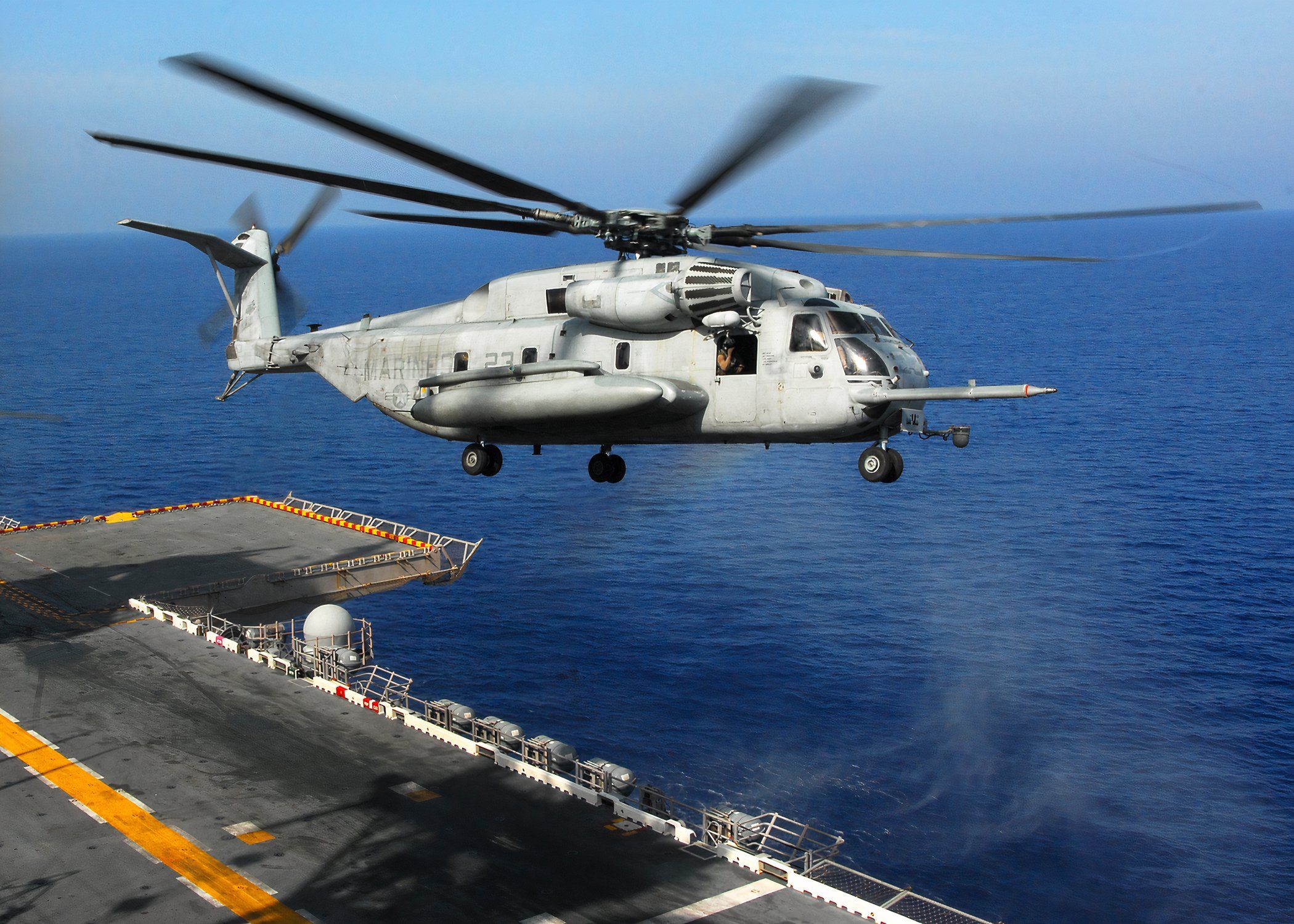 5 Fast Facts On The Most Powerful Of US Navy Helicopters