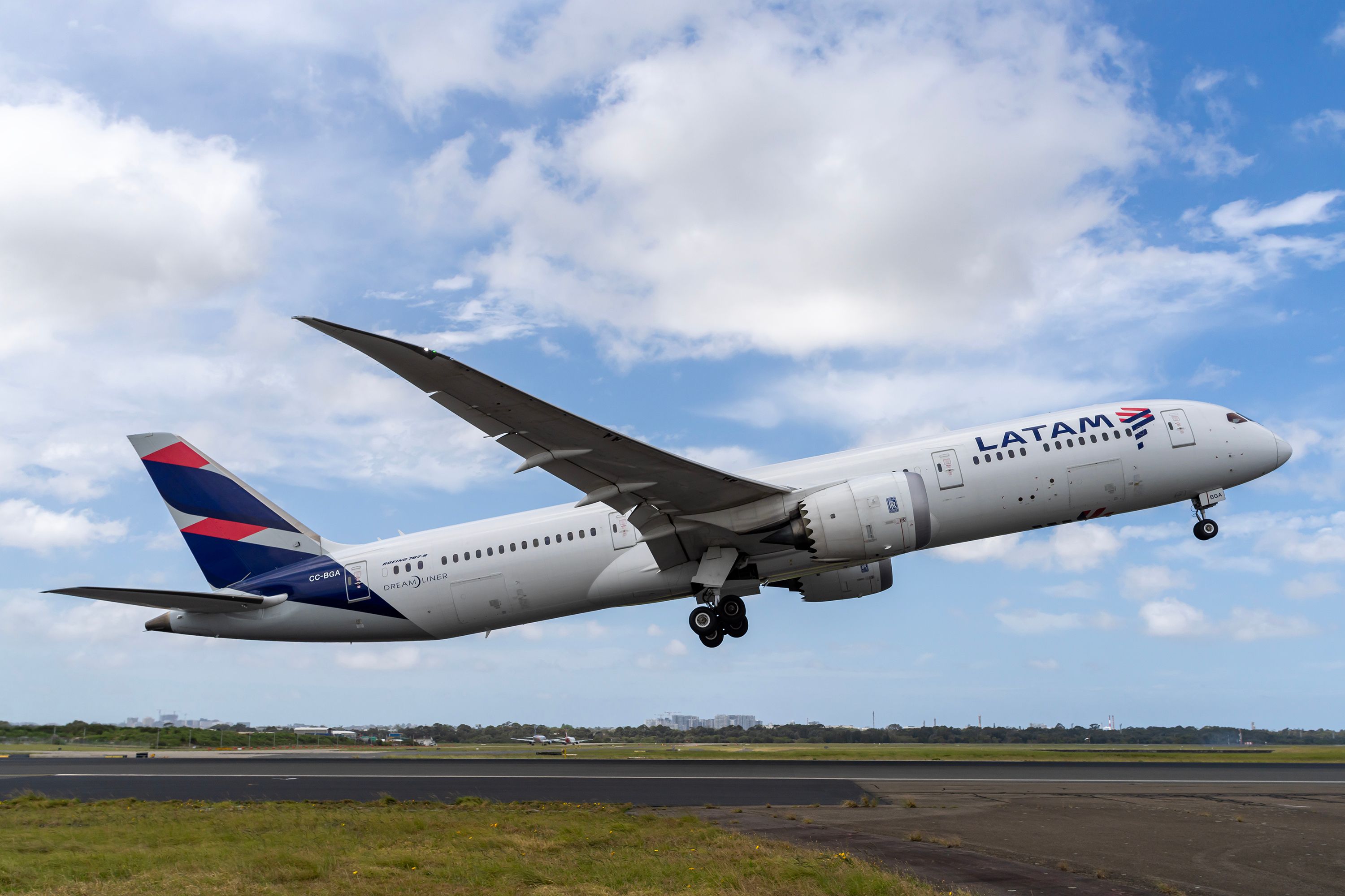 LATAM Relaunches Boeing 787 Sydney To Santiago Route