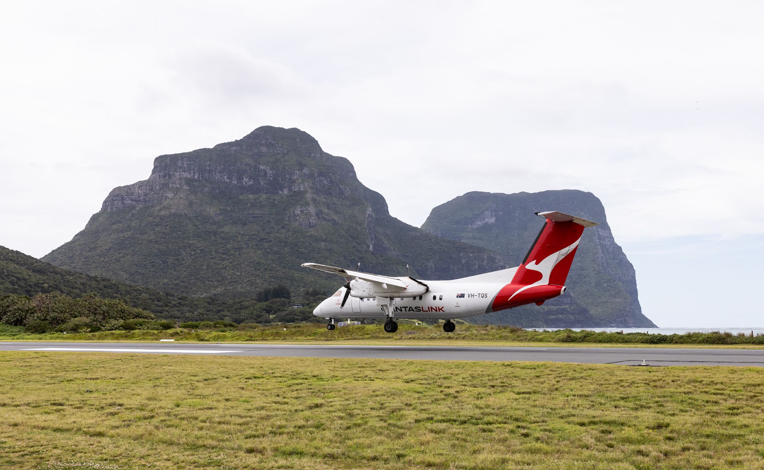 Qantas Retires Q200 And Adds A220s To Coffs Harbour